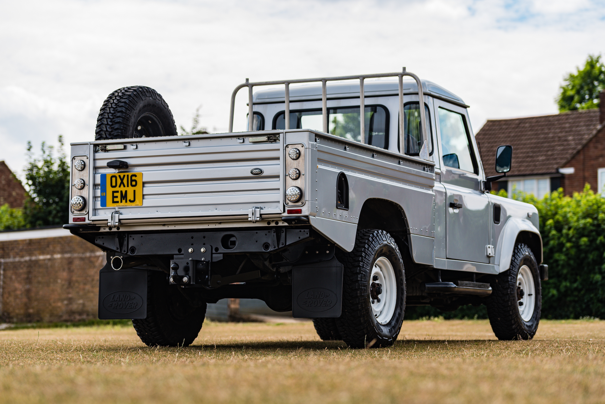 2016 LAND ROVER DEFENDER 110 SINGLE CAB PICK UP 'HIGH CAPACITY' - 4,573 ...