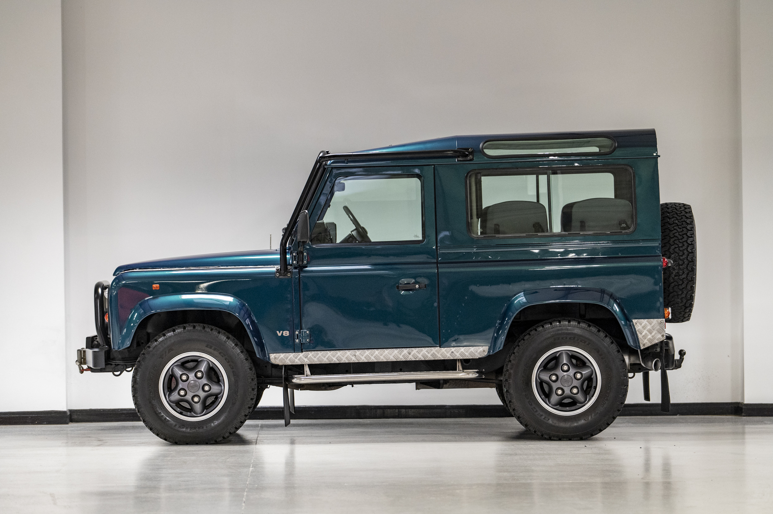1998 LAND ROVER DEFENDER 90 50TH ANNIVERSARY - 15,955 MILES
