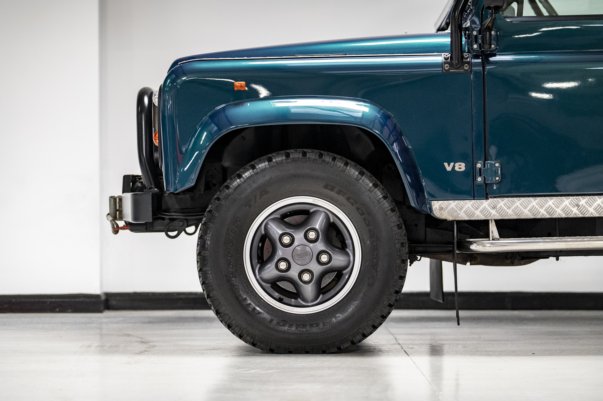 1998 LAND ROVER DEFENDER 90 50TH ANNIVERSARY - 15,955 MILES