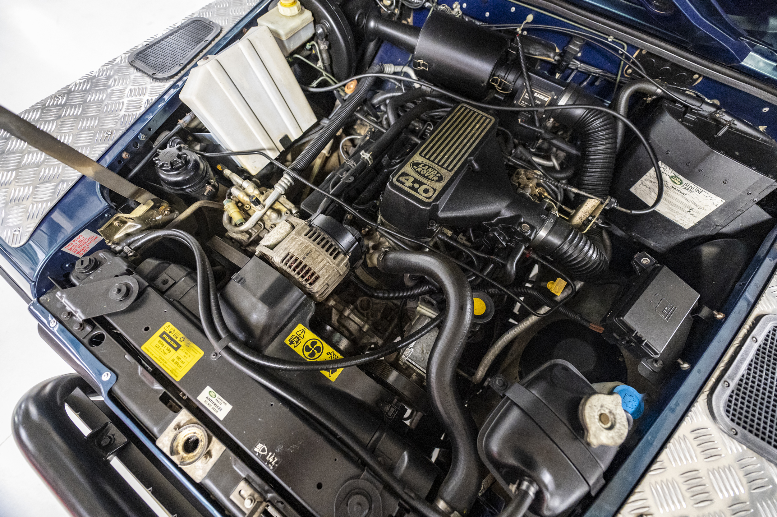 1998 LAND ROVER DEFENDER 90 50TH ANNIVERSARY - 15,955 MILES