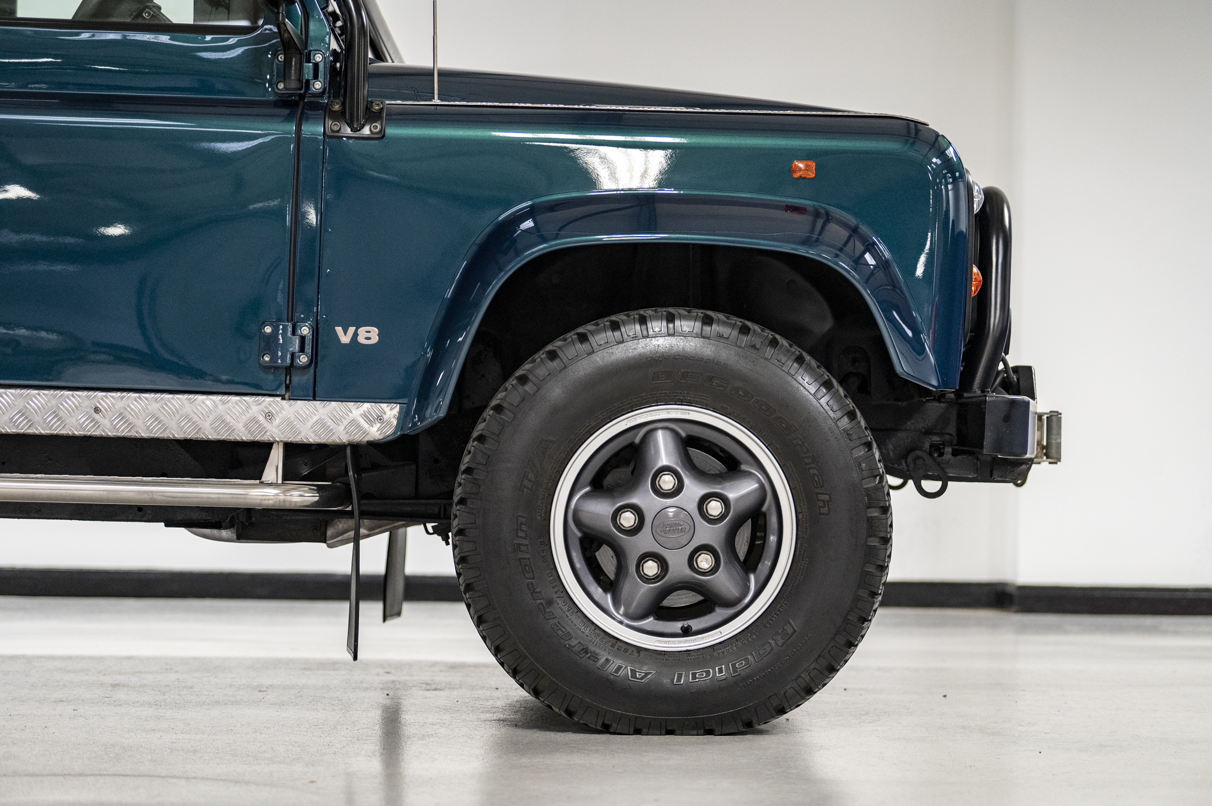 1998 LAND ROVER DEFENDER 90 50TH ANNIVERSARY - 15,955 MILES