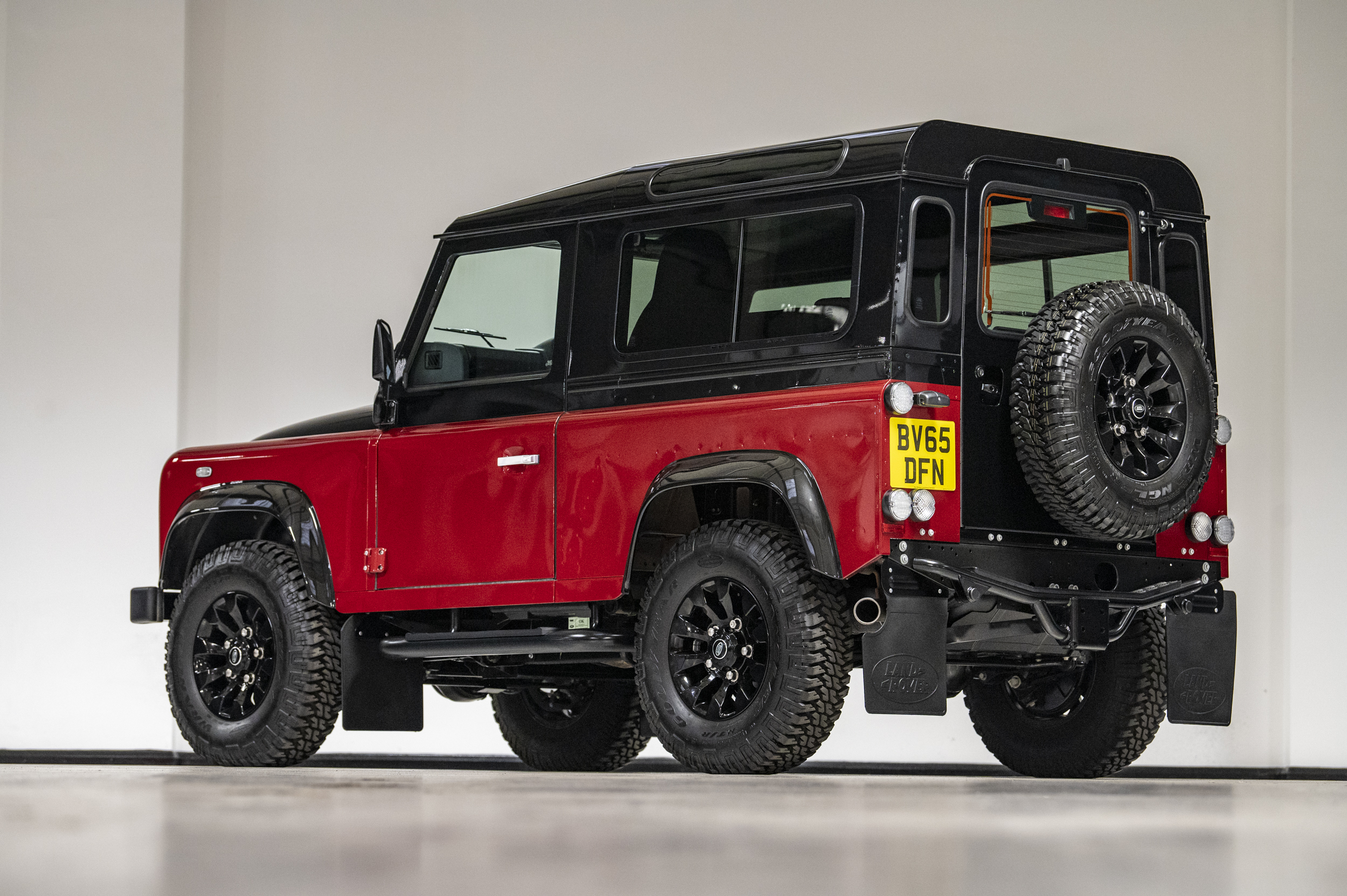 2016 LAND ROVER DEFENDER 90 AUTOBIOGRAPHY - 994 MILES for sale by ...