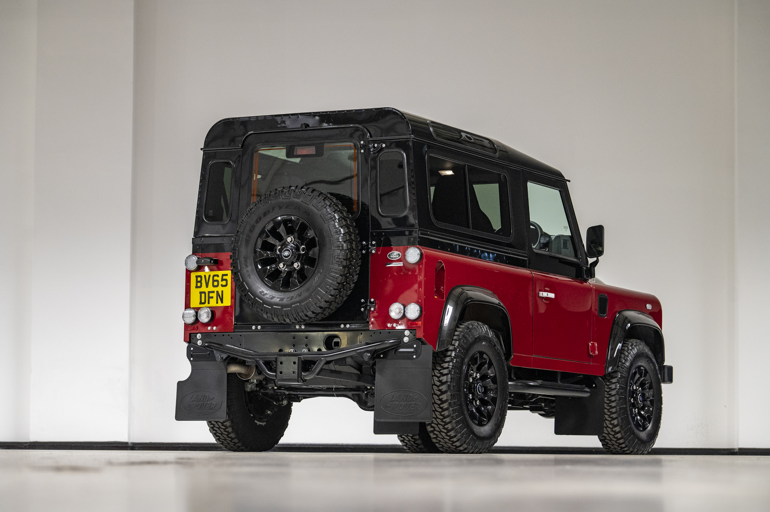 2016 LAND ROVER DEFENDER 90 AUTOBIOGRAPHY - 994 MILES