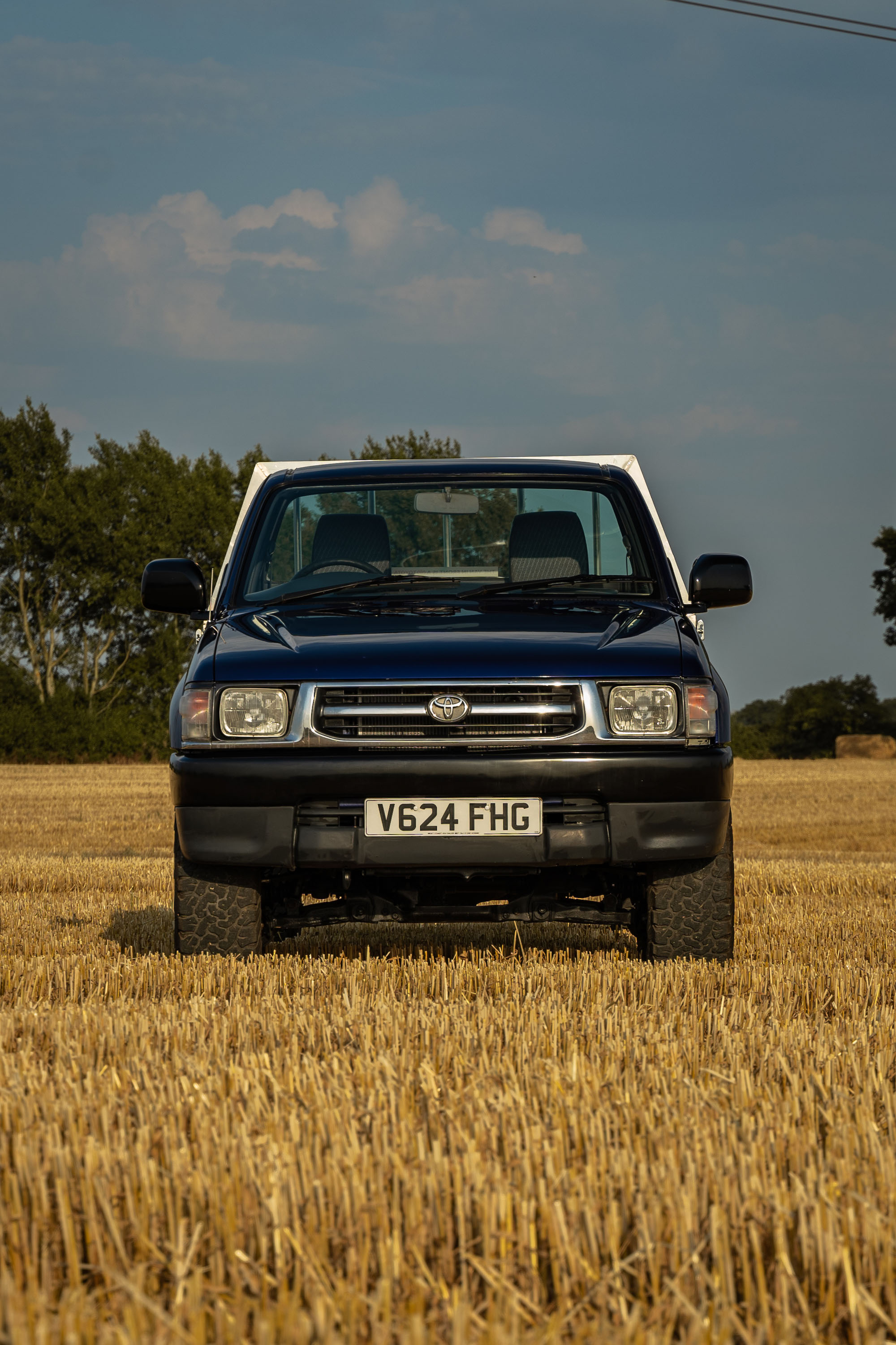 1999 TOYOTA HILUX