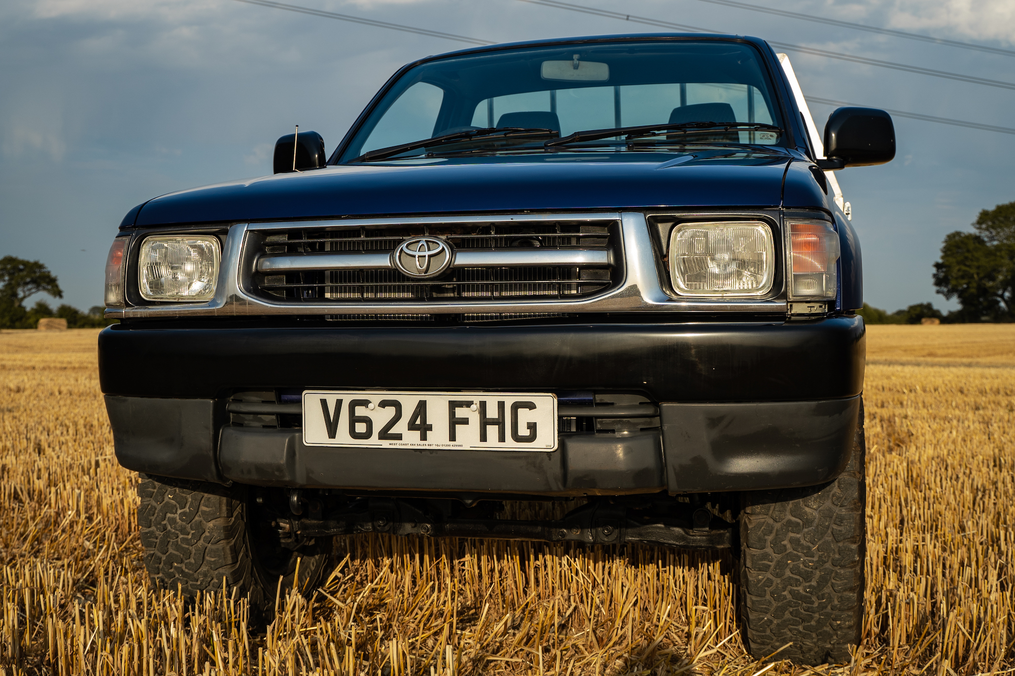 1999 TOYOTA HILUX
