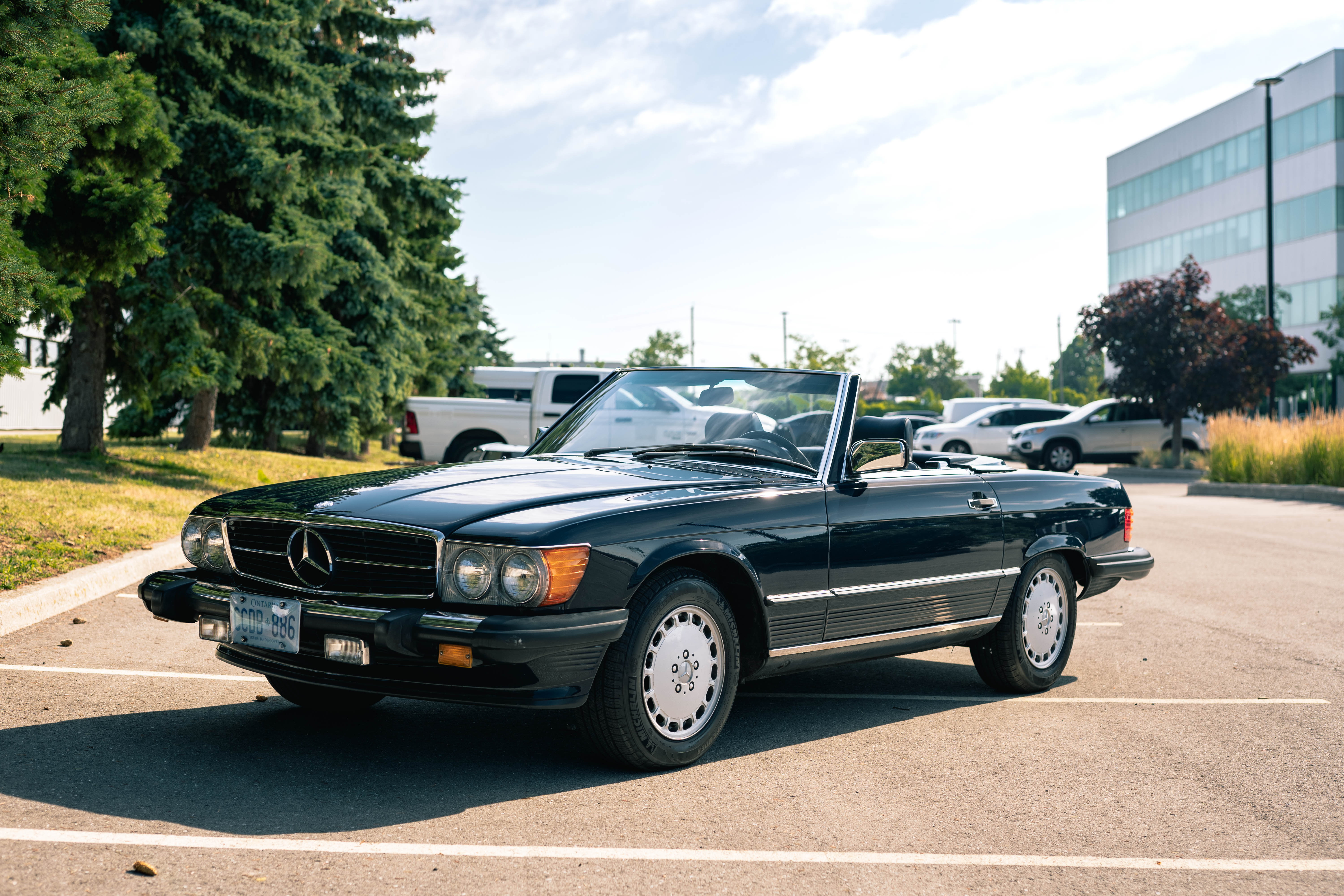 1987 MERCEDES-BENZ (R107) 560 SL for sale in Oakville, ON, Canada