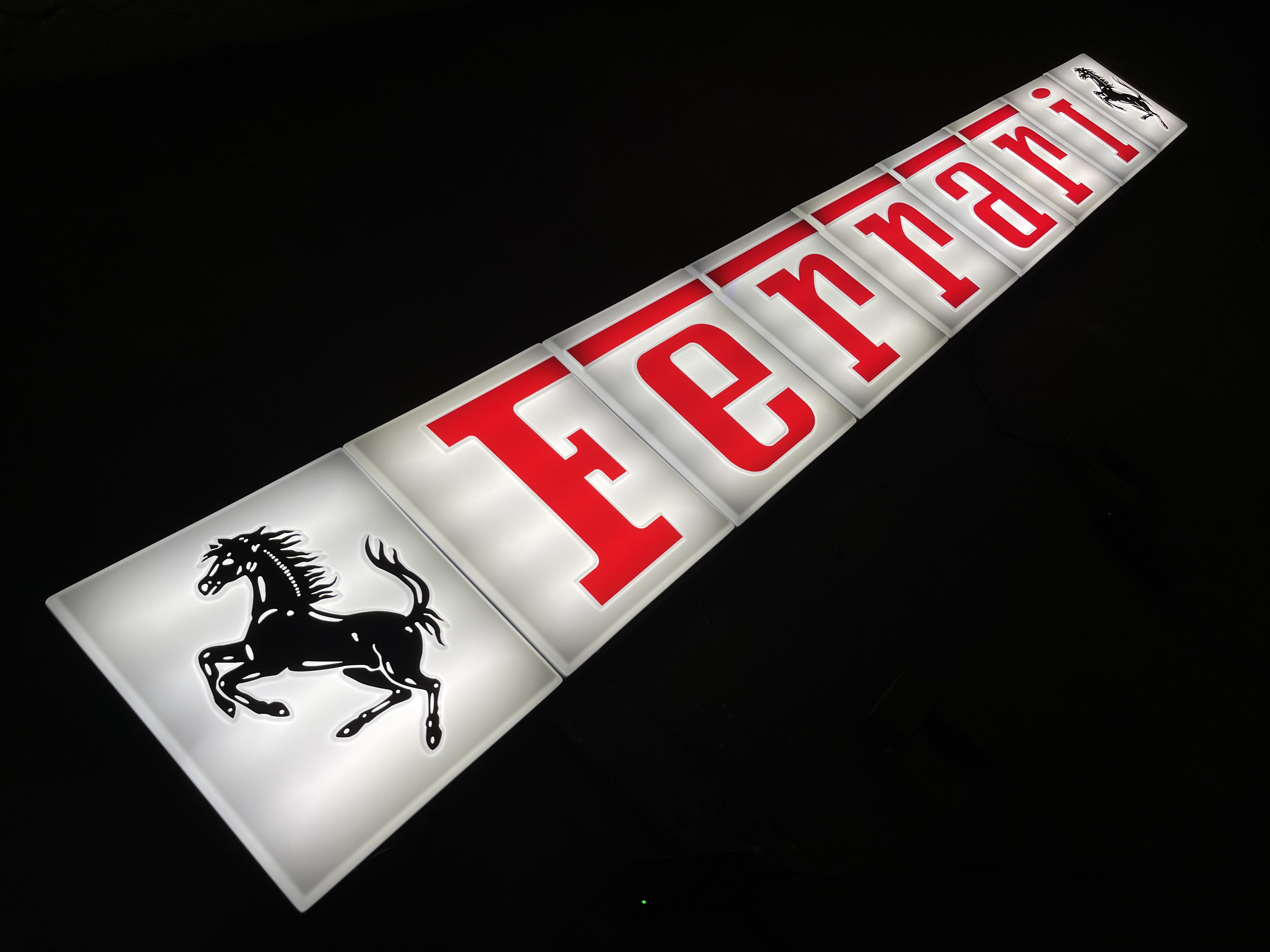 LARGE FERRARI ILLUMINATED SIGN