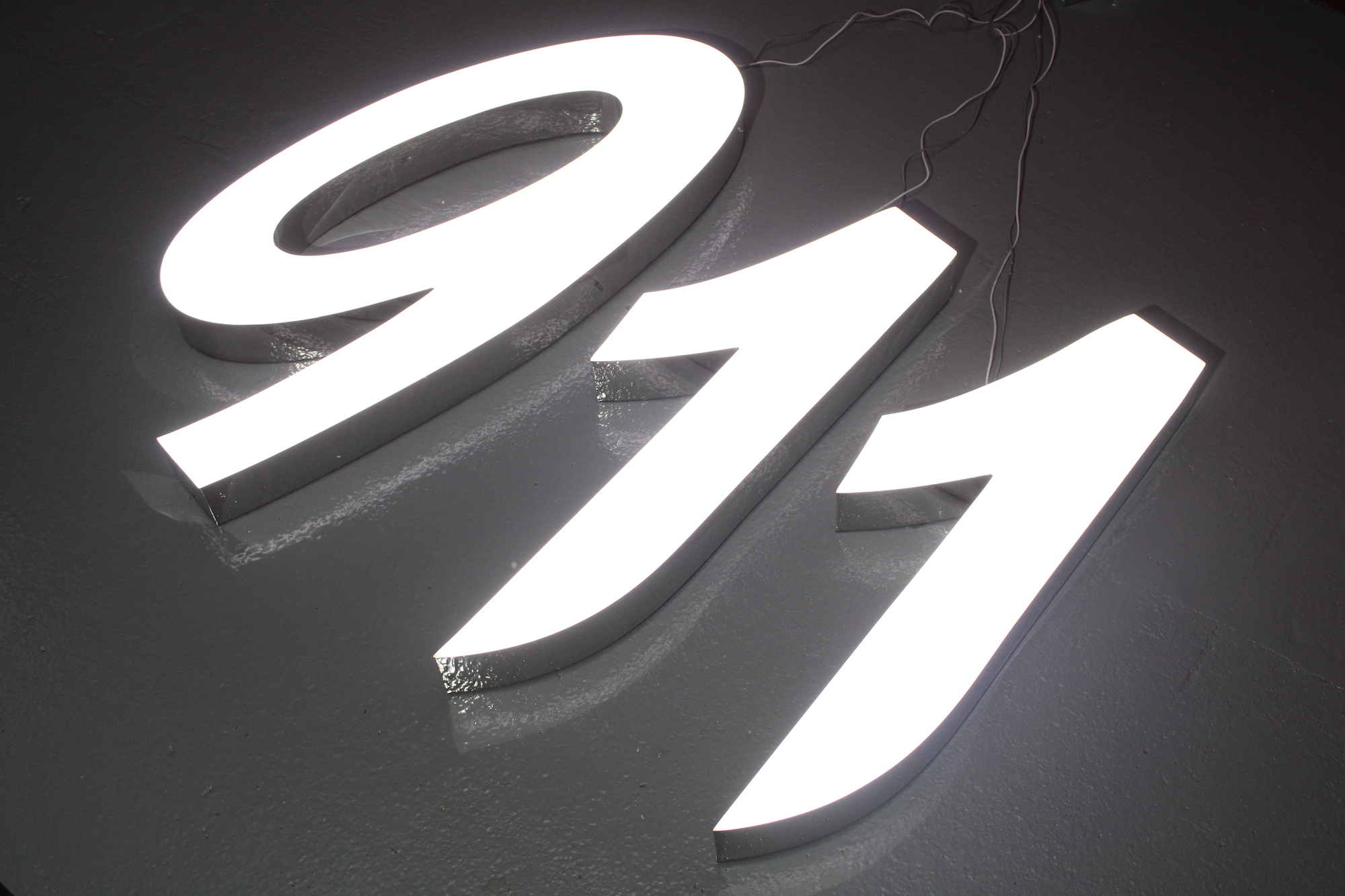 PORSCHE 911 ILLUMINATED SIGN