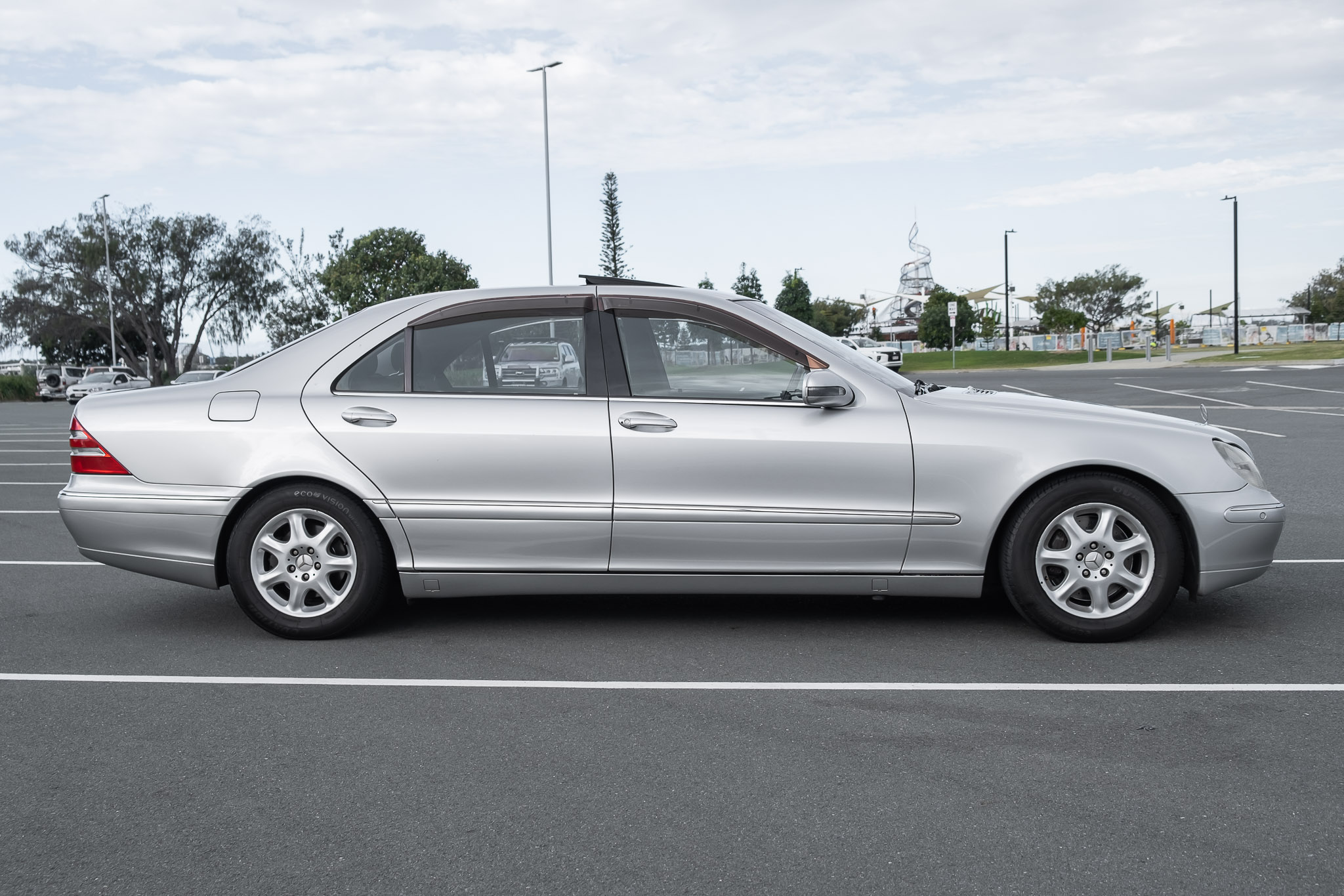 2001 MERCEDES-BENZ (W220) S500 L