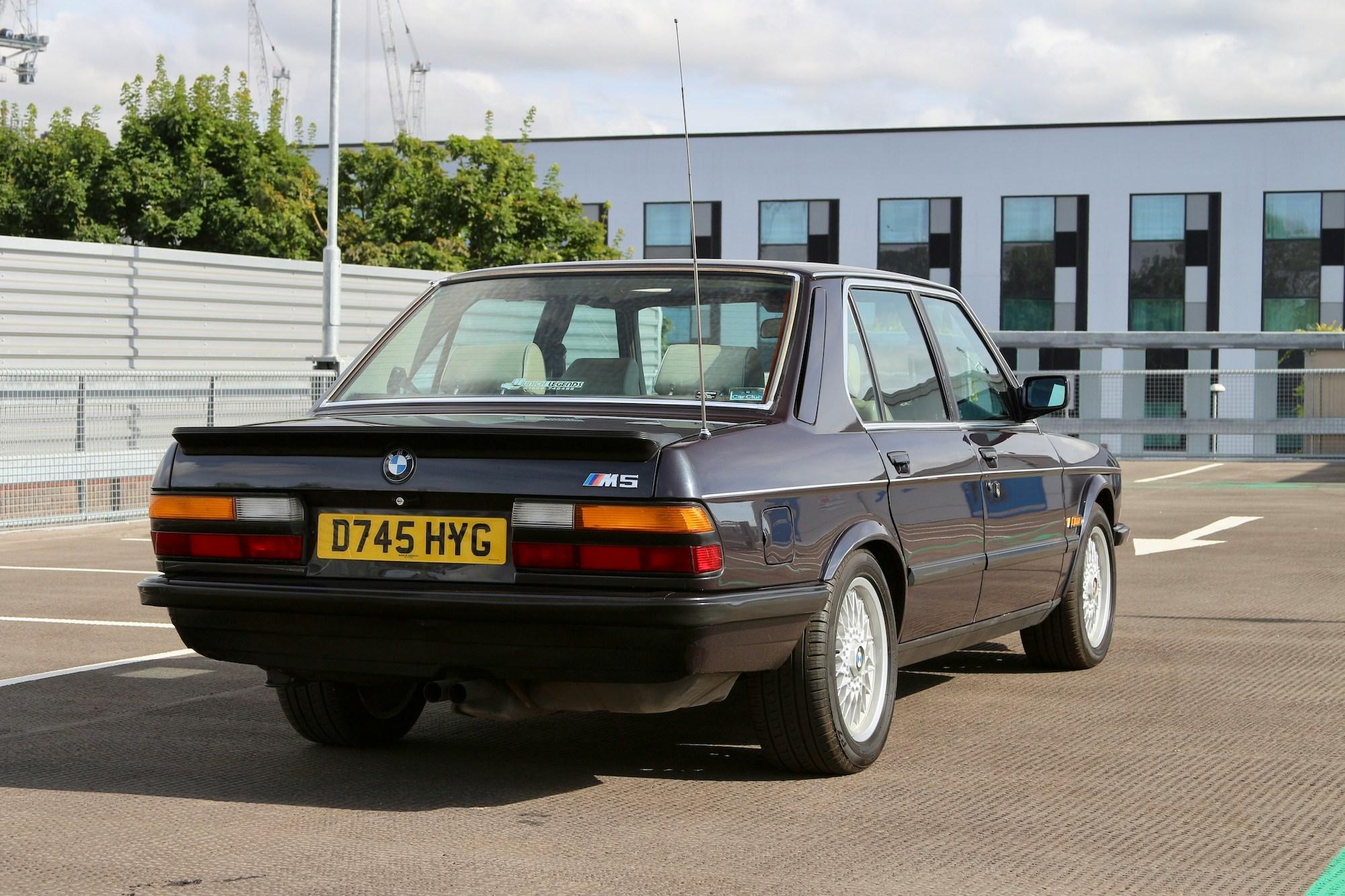 1986 BMW (E28) M5