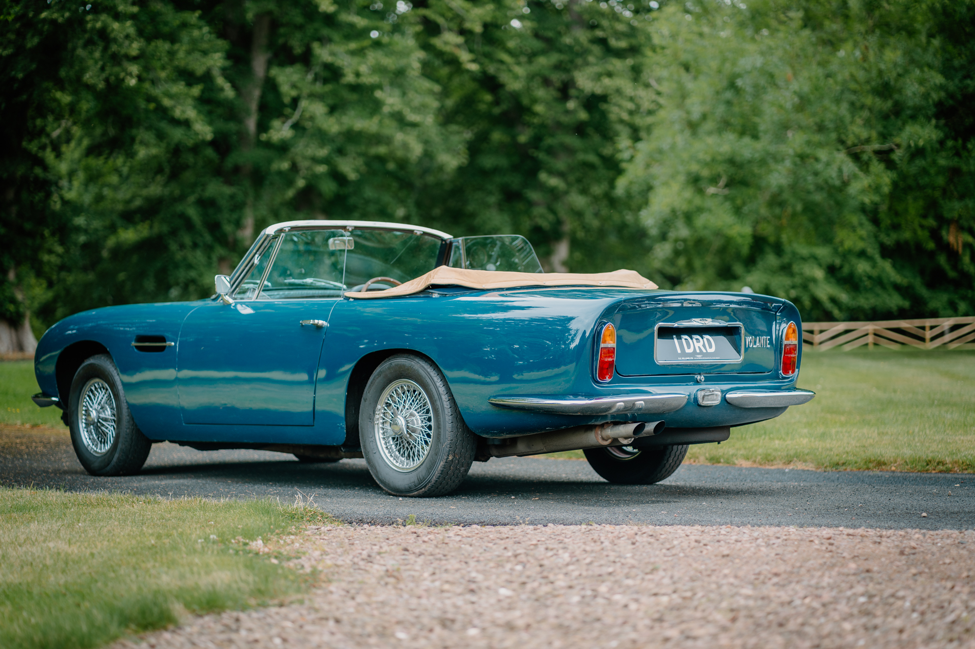 1969 ASTON MARTIN DB6 VOLANTE
