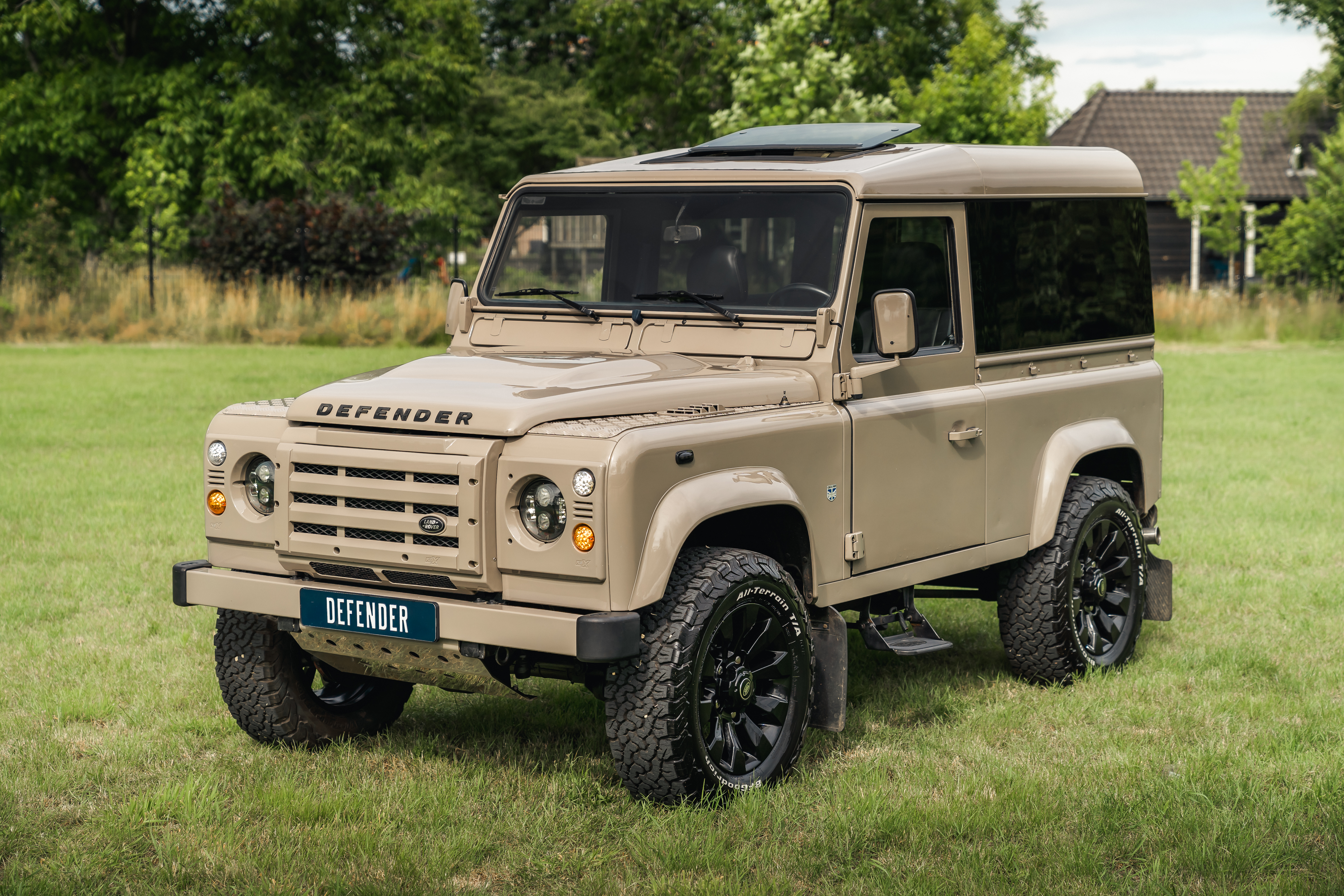 1989 LAND ROVER 90 3.5L V8 for sale by auction in Eindhoven, North ...