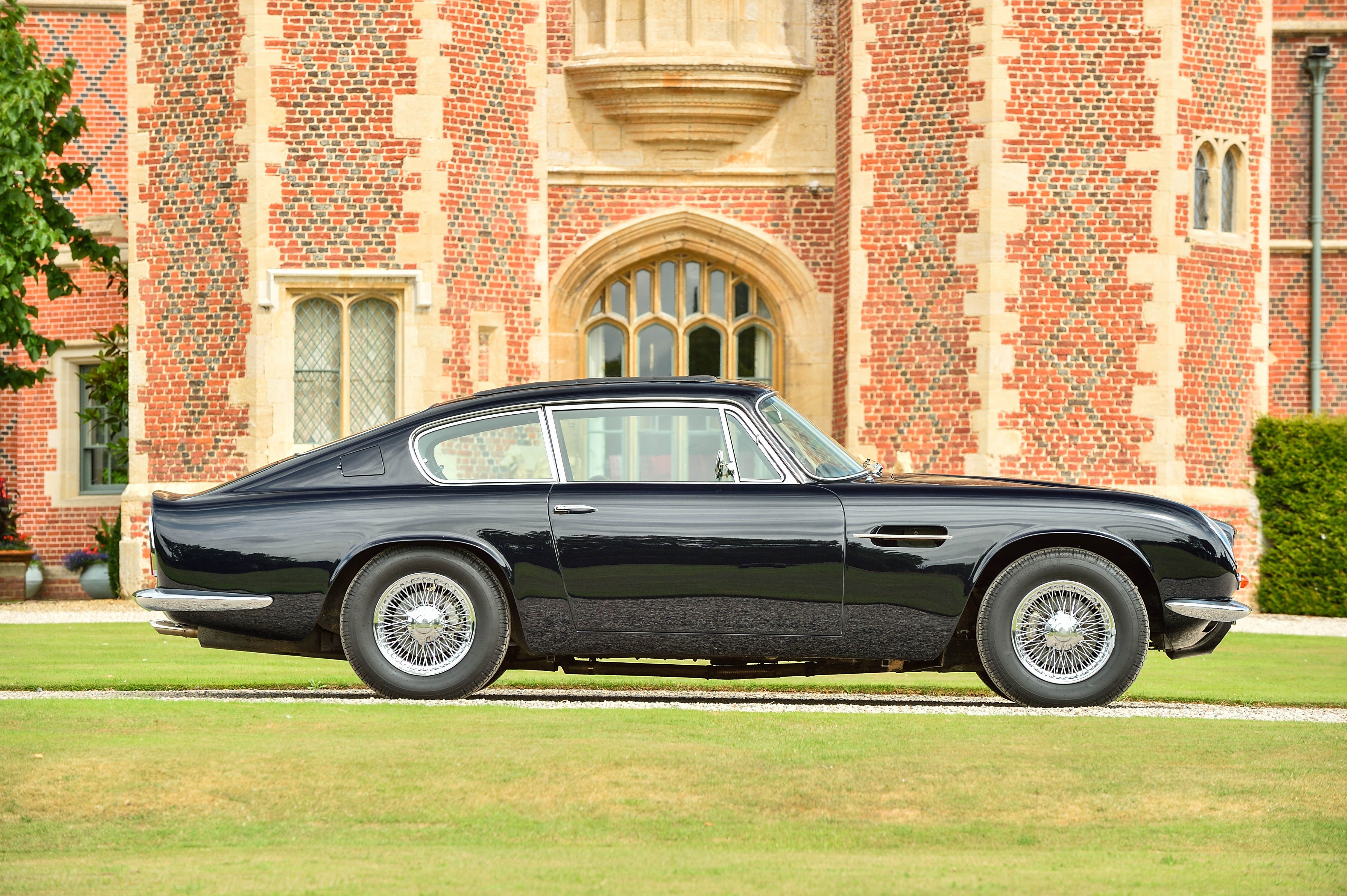 1970 ASTON MARTIN DB6 MK2