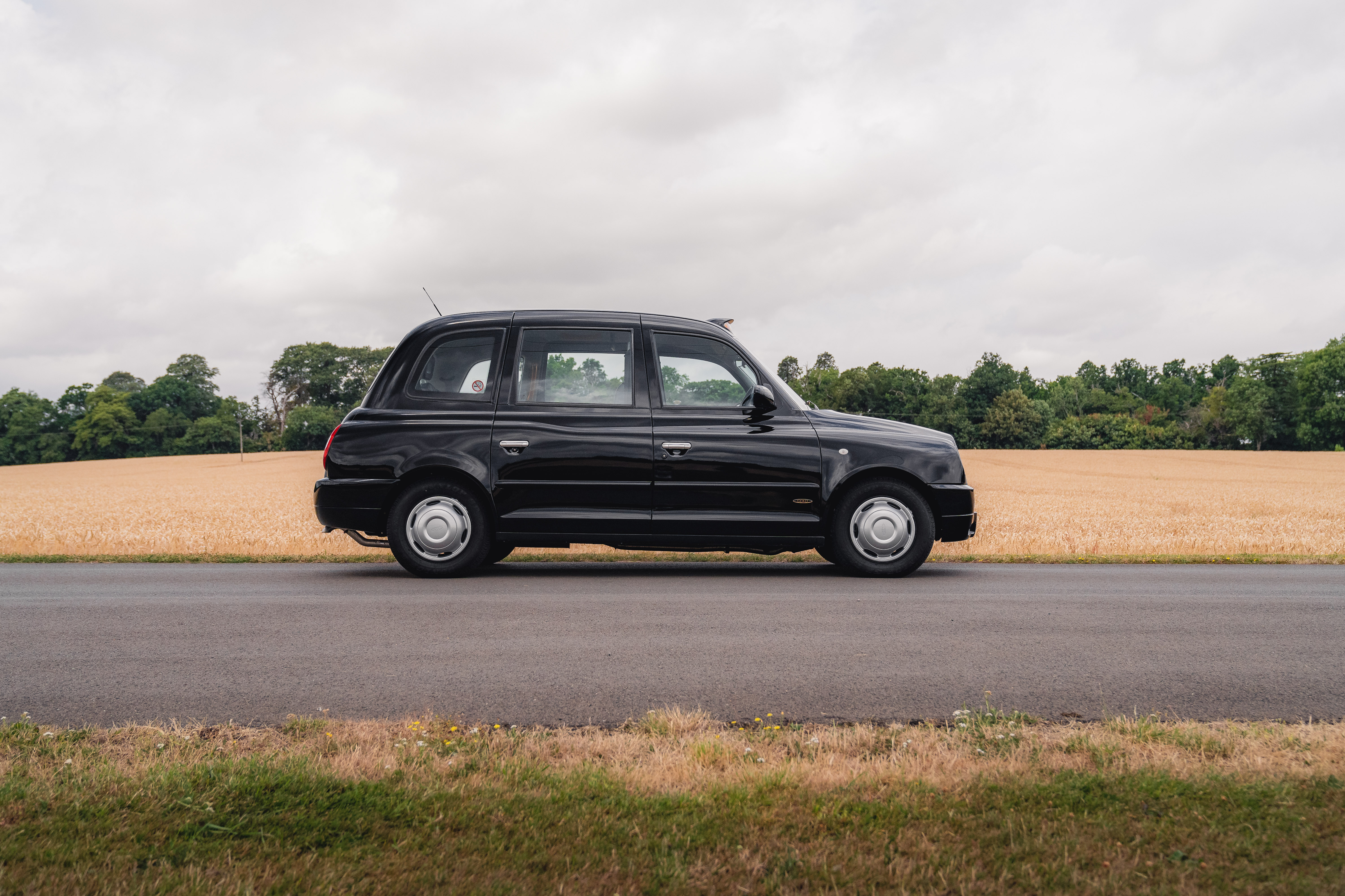 2010 LTI TX4 GOLD - 566 MILES