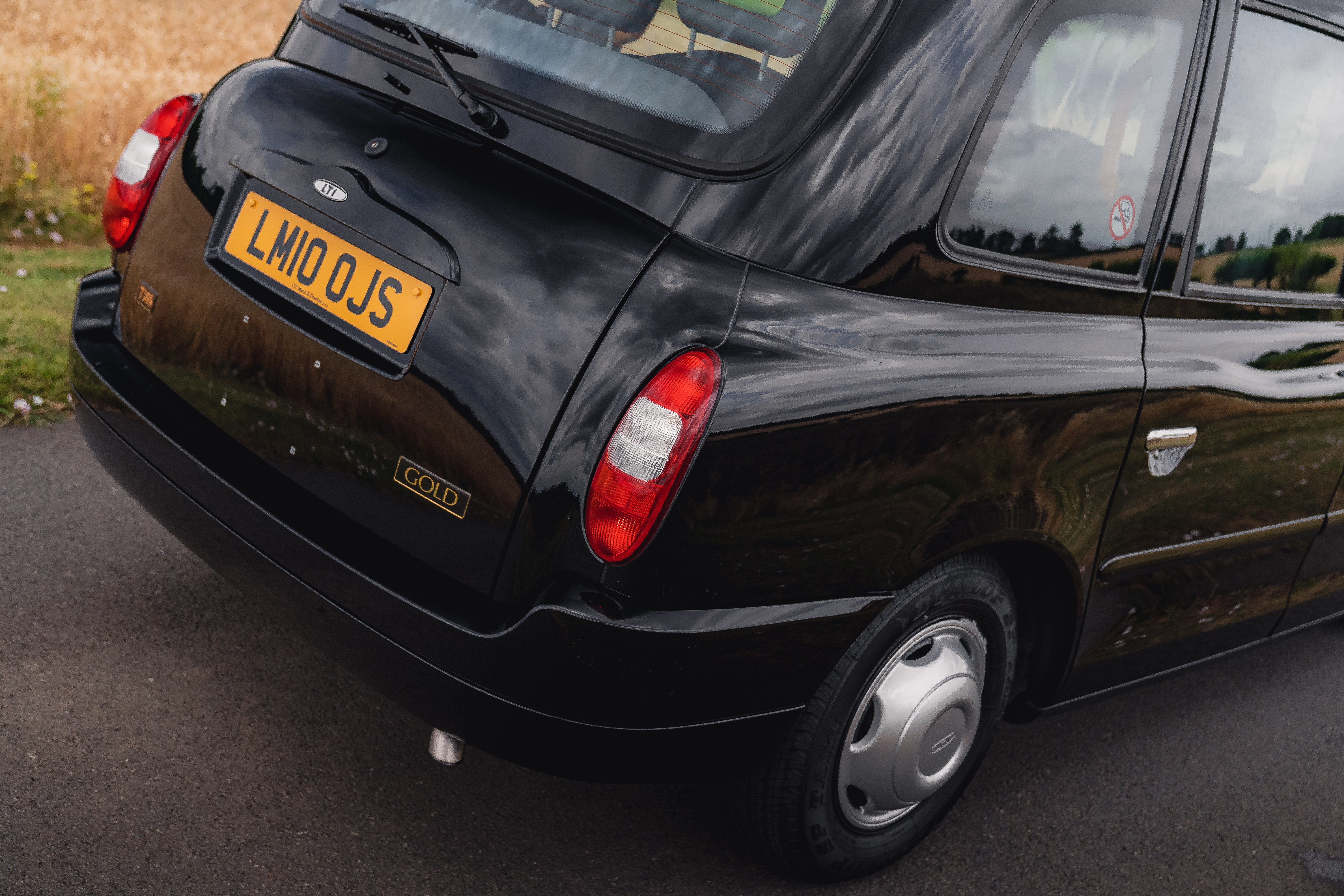 2010 LTI TX4 GOLD - 566 MILES