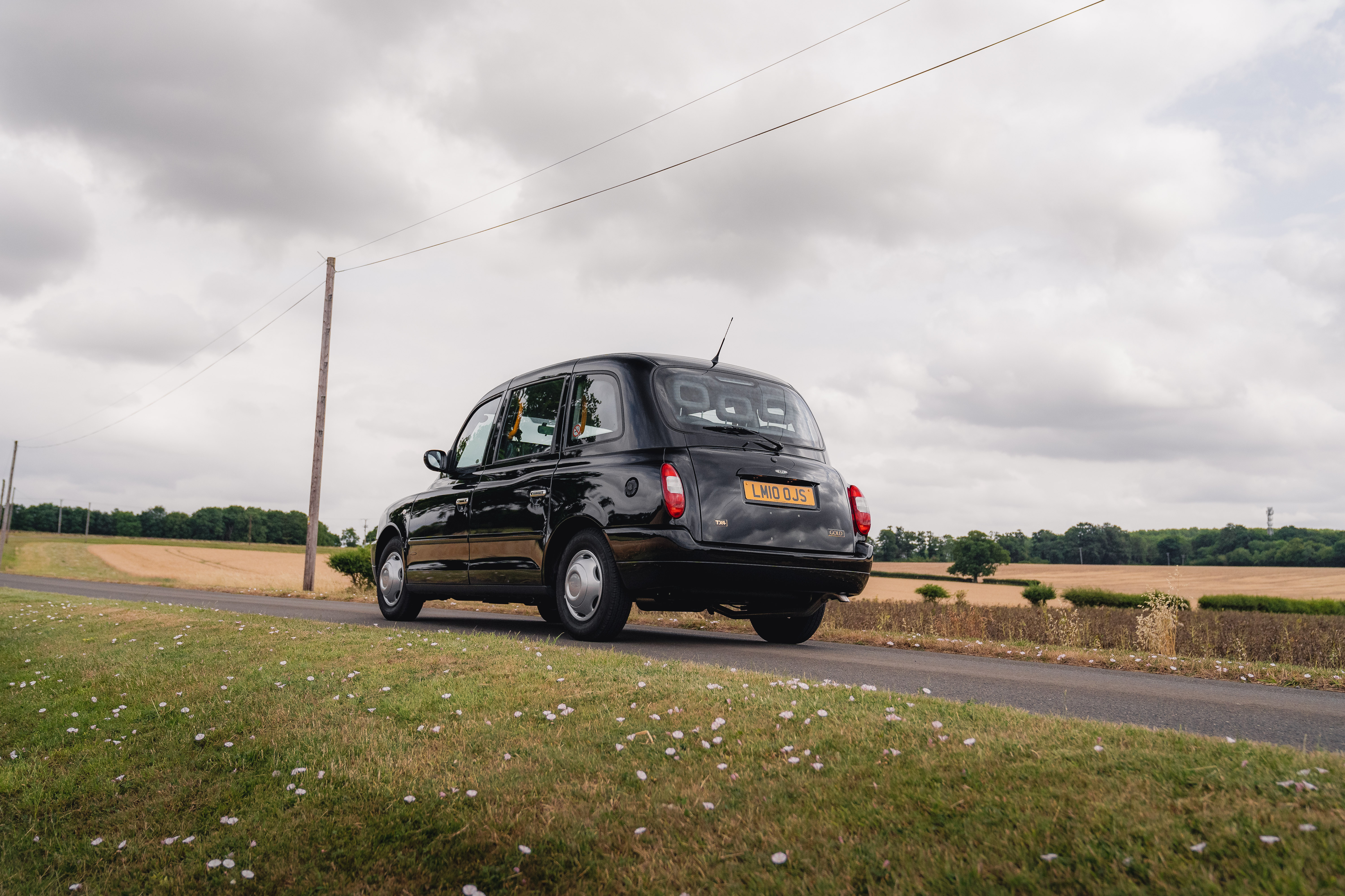 2010 LTI TX4 GOLD - 566 MILES