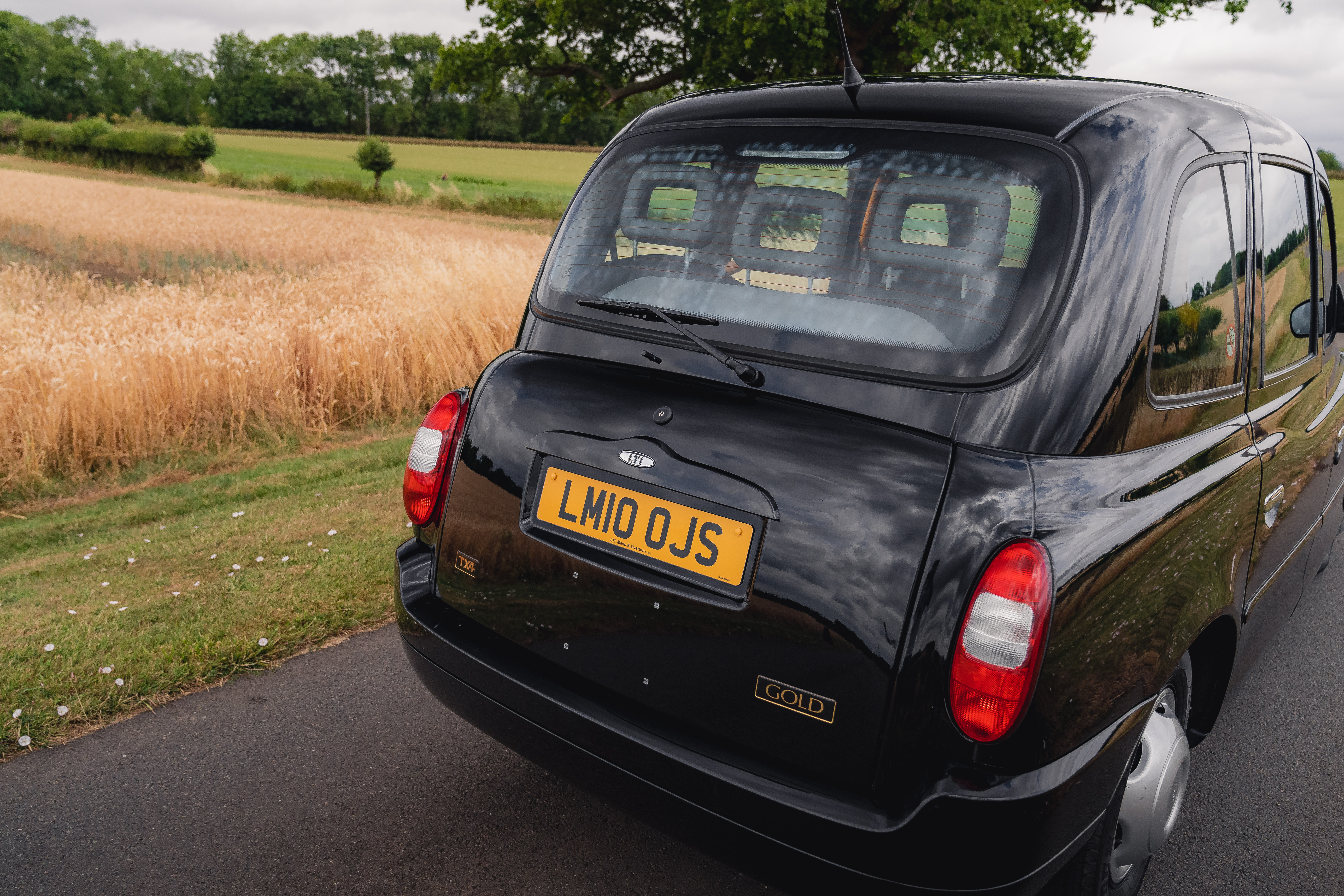 2010 LTI TX4 GOLD - 566 MILES
