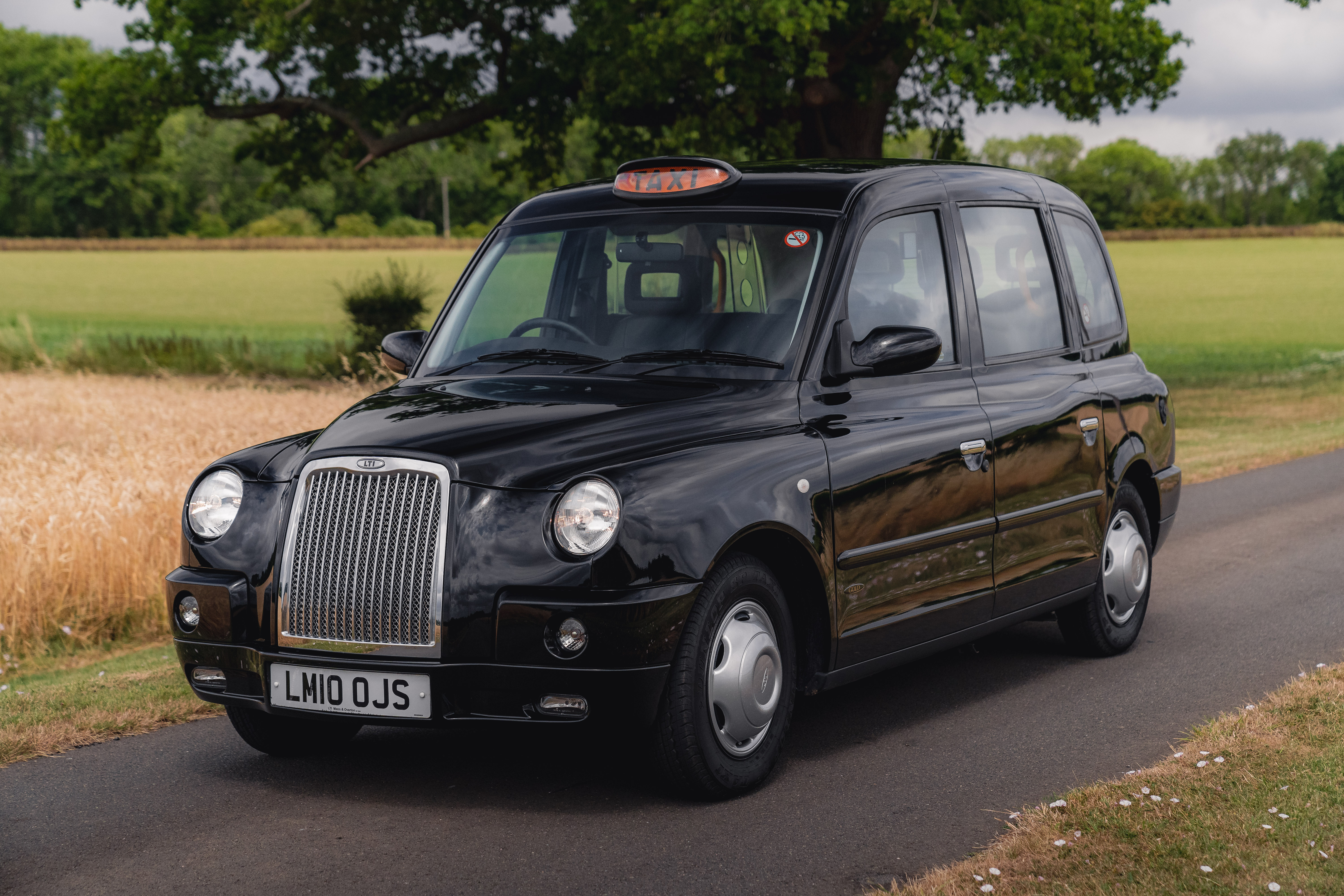 2010 LTI TX4 GOLD - 566 MILES