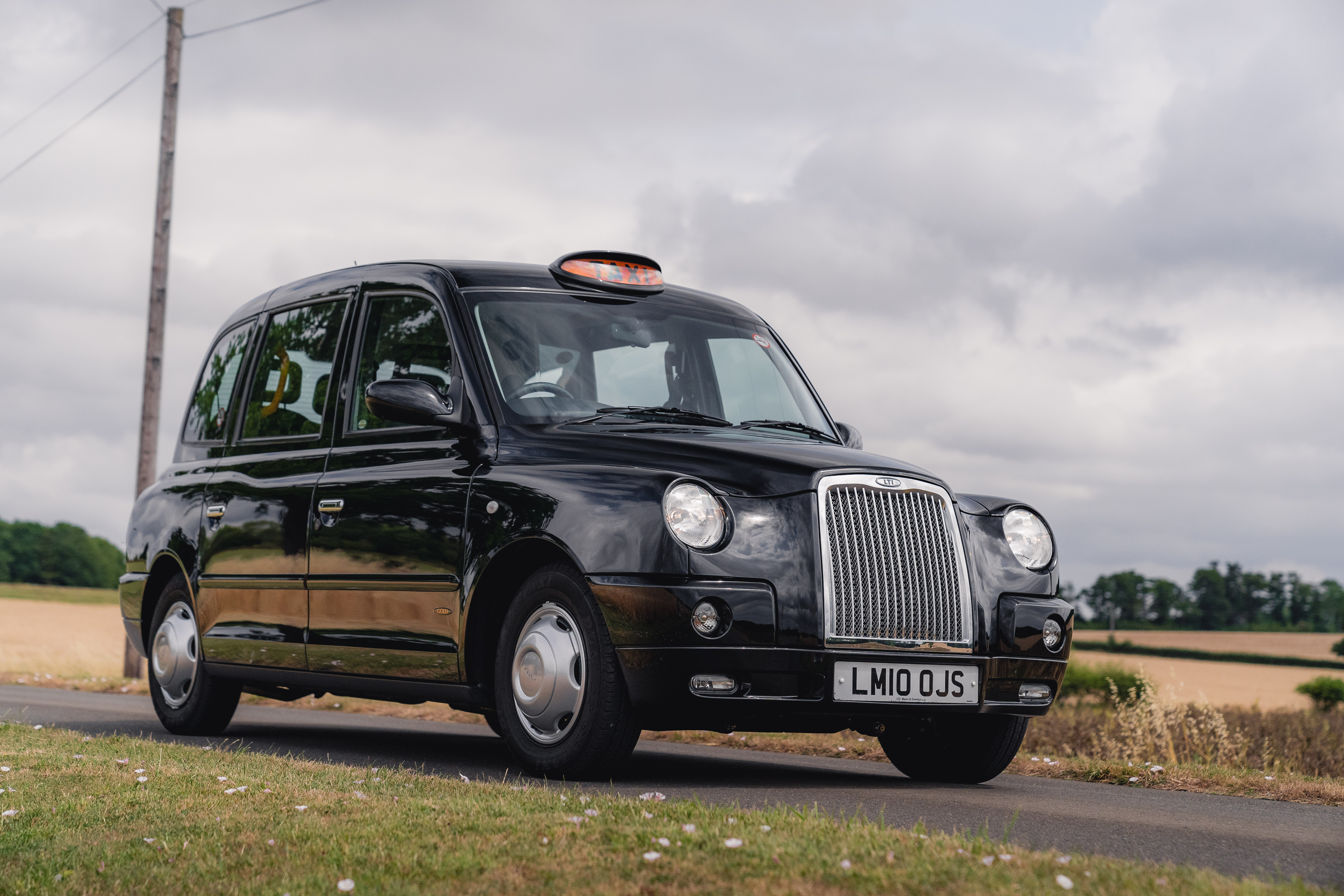 2010 LTI TX4 GOLD - 566 MILES