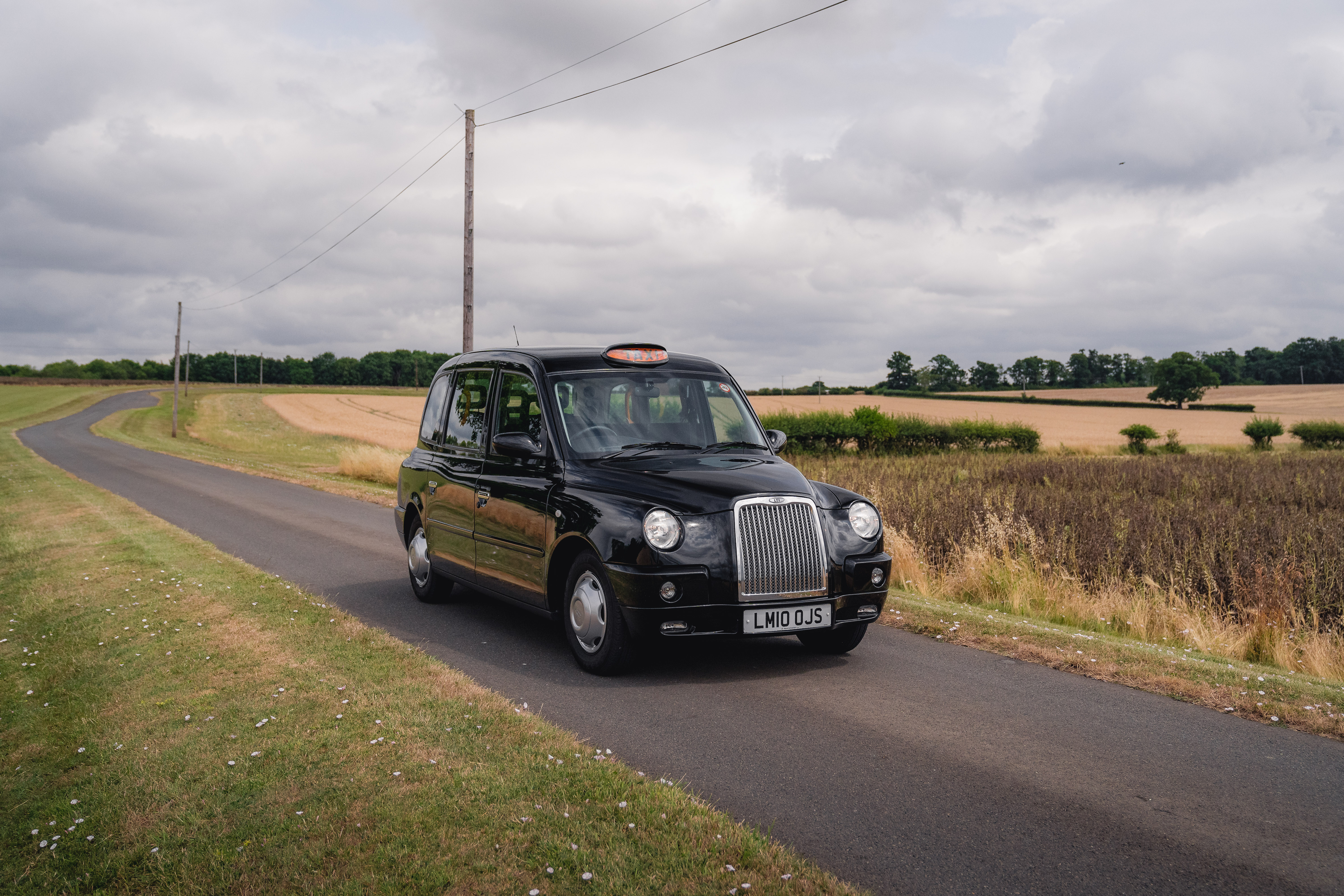 2010 LTI TX4 GOLD - 566 MILES