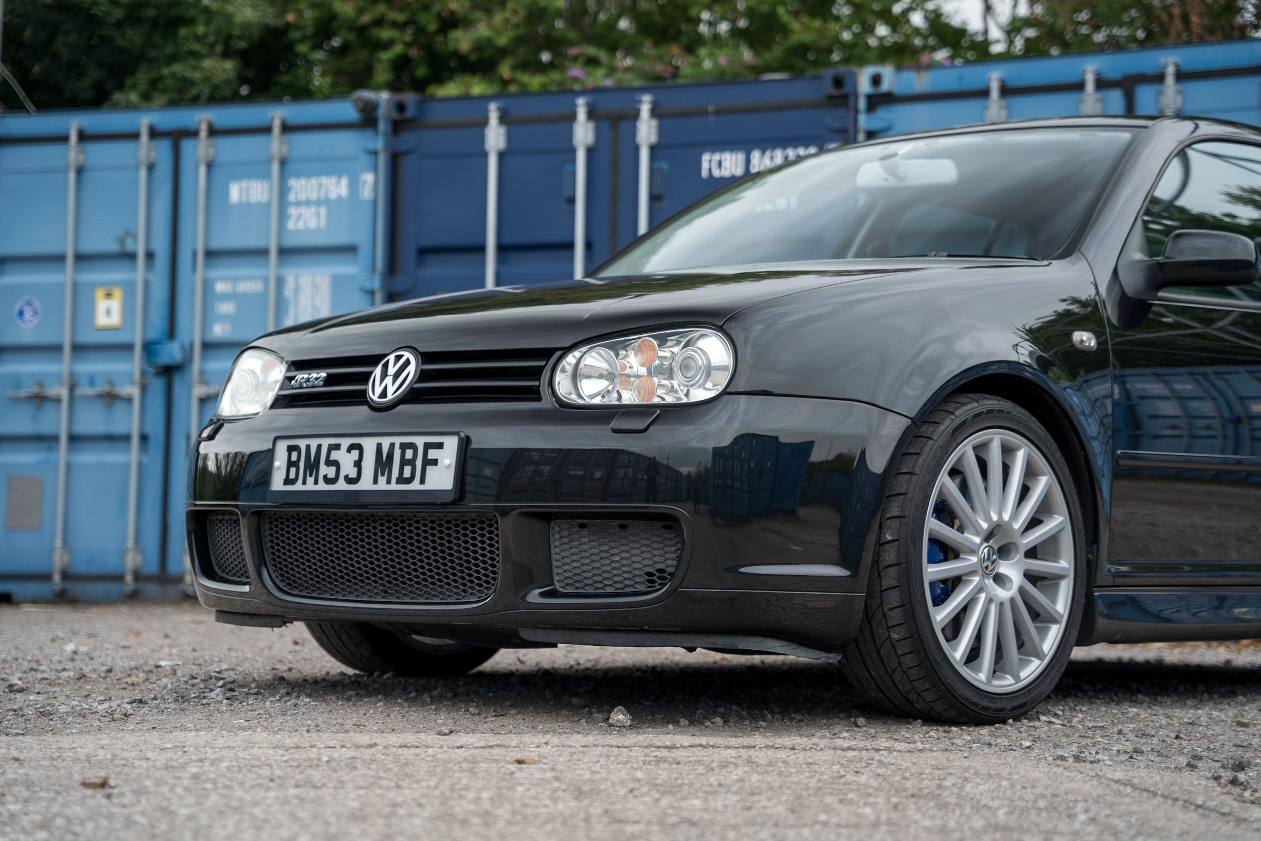 2004 VOLKSWAGEN GOLF (MK4) R32