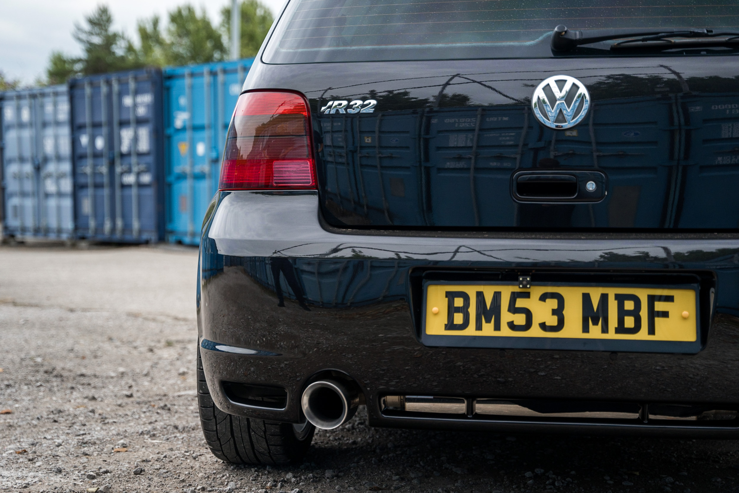 2004 VOLKSWAGEN GOLF (MK4) R32