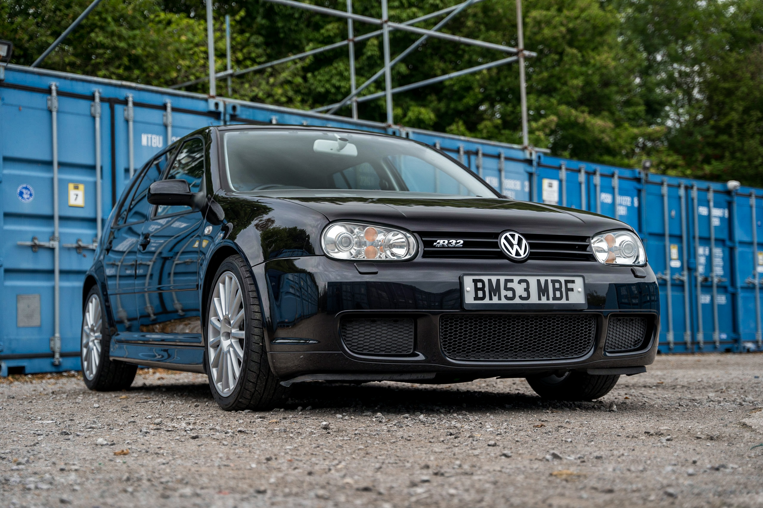 2004 VOLKSWAGEN GOLF (MK4) R32