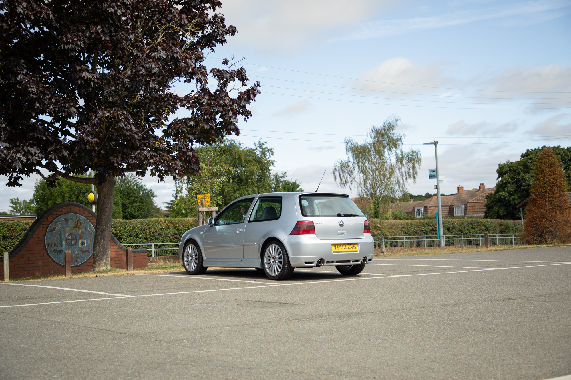 2003 VOLKSWAGEN GOLF (MK4) R32