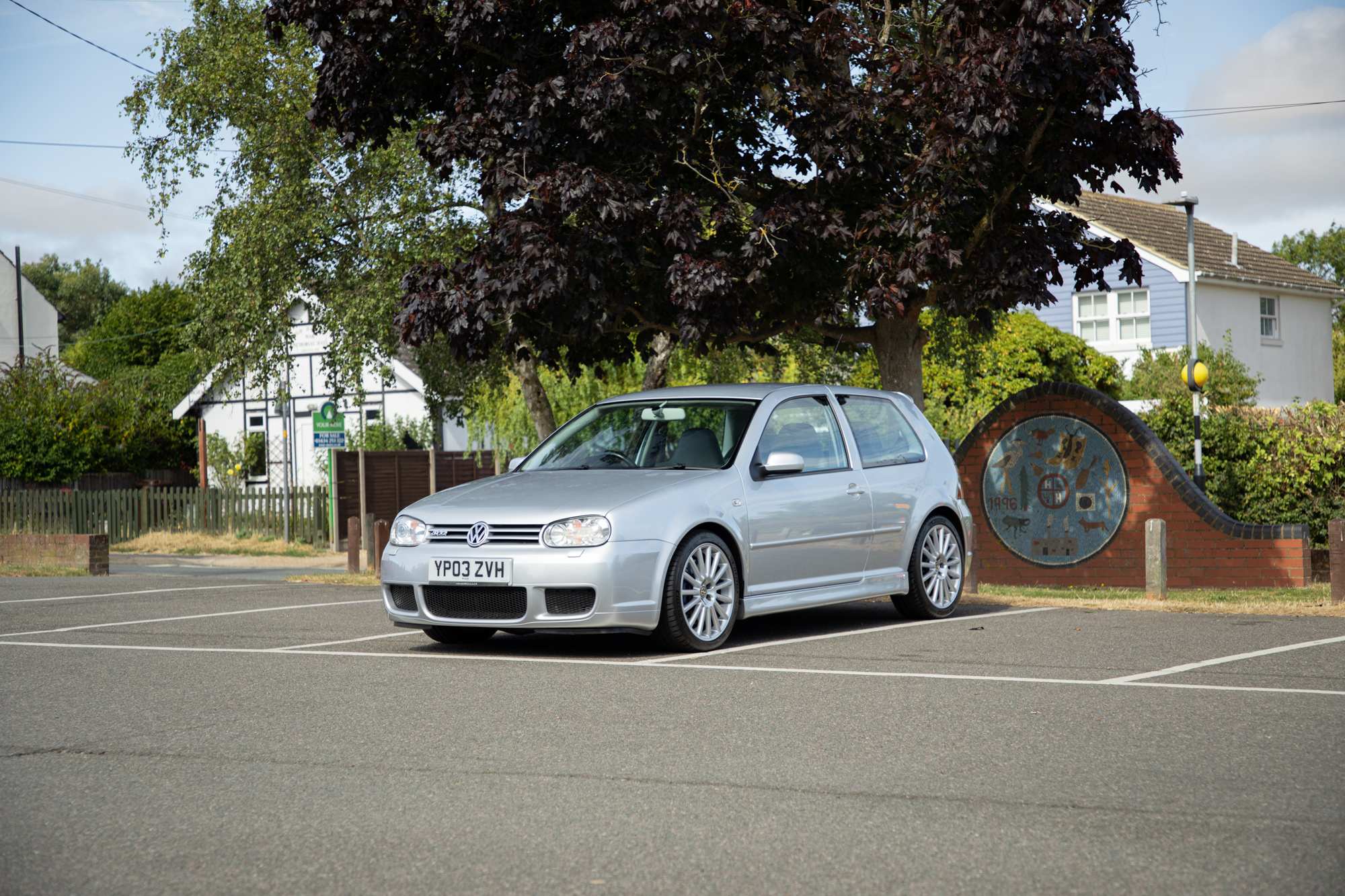 2003 VOLKSWAGEN GOLF (MK4) R32