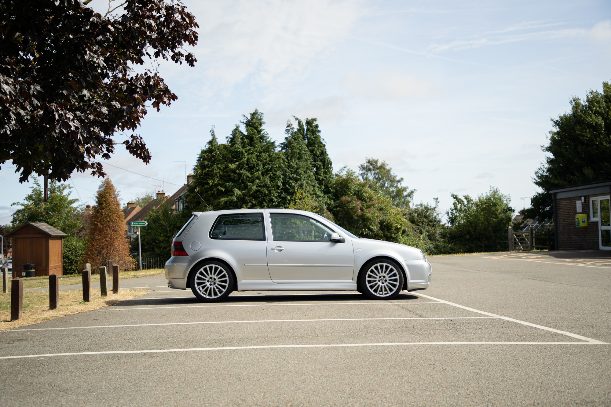 2003 VOLKSWAGEN GOLF (MK4) R32