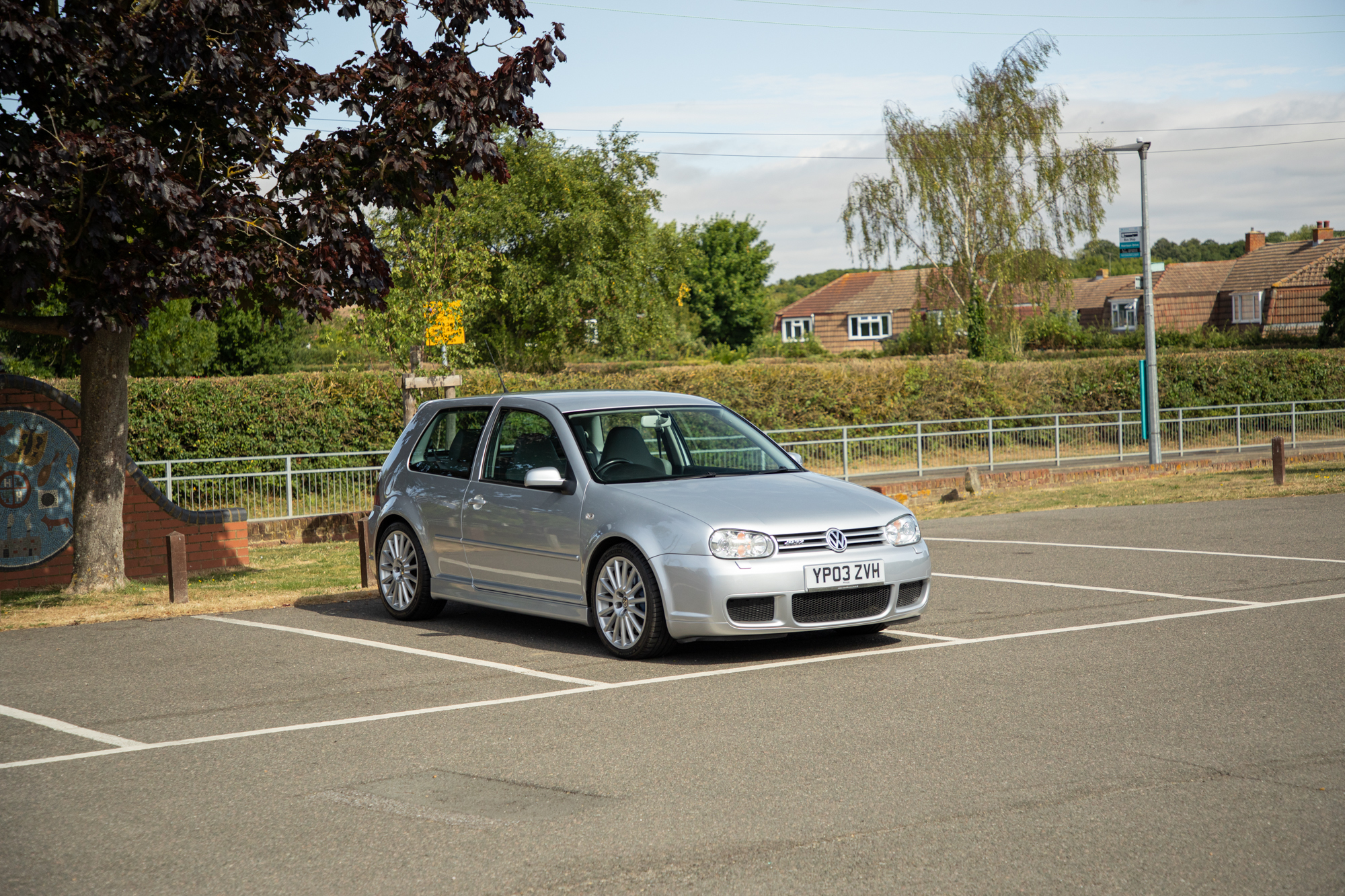 2003 VOLKSWAGEN GOLF (MK4) R32