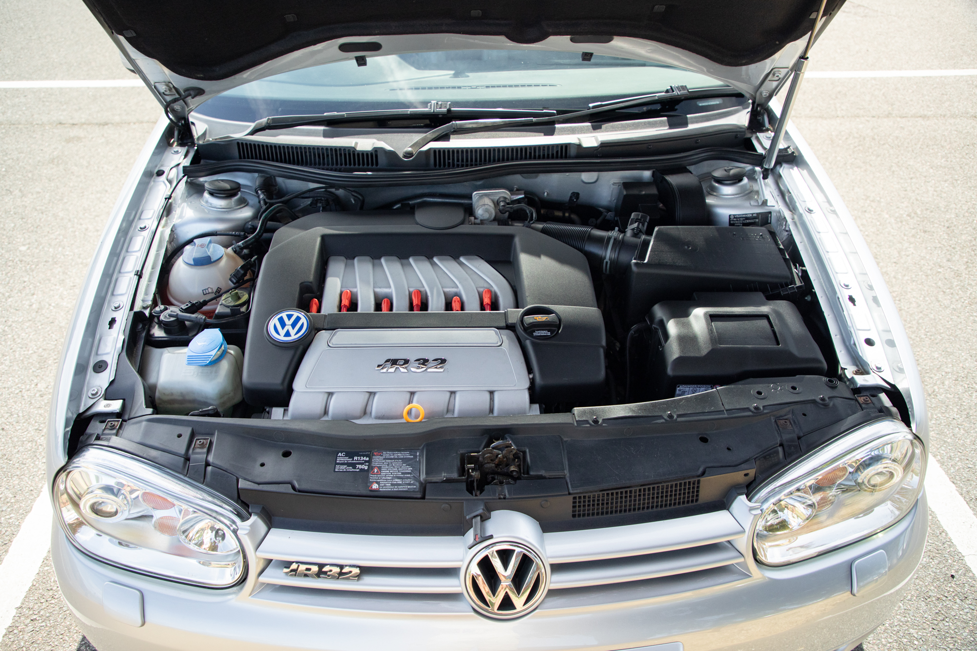 2003 VOLKSWAGEN GOLF (MK4) R32