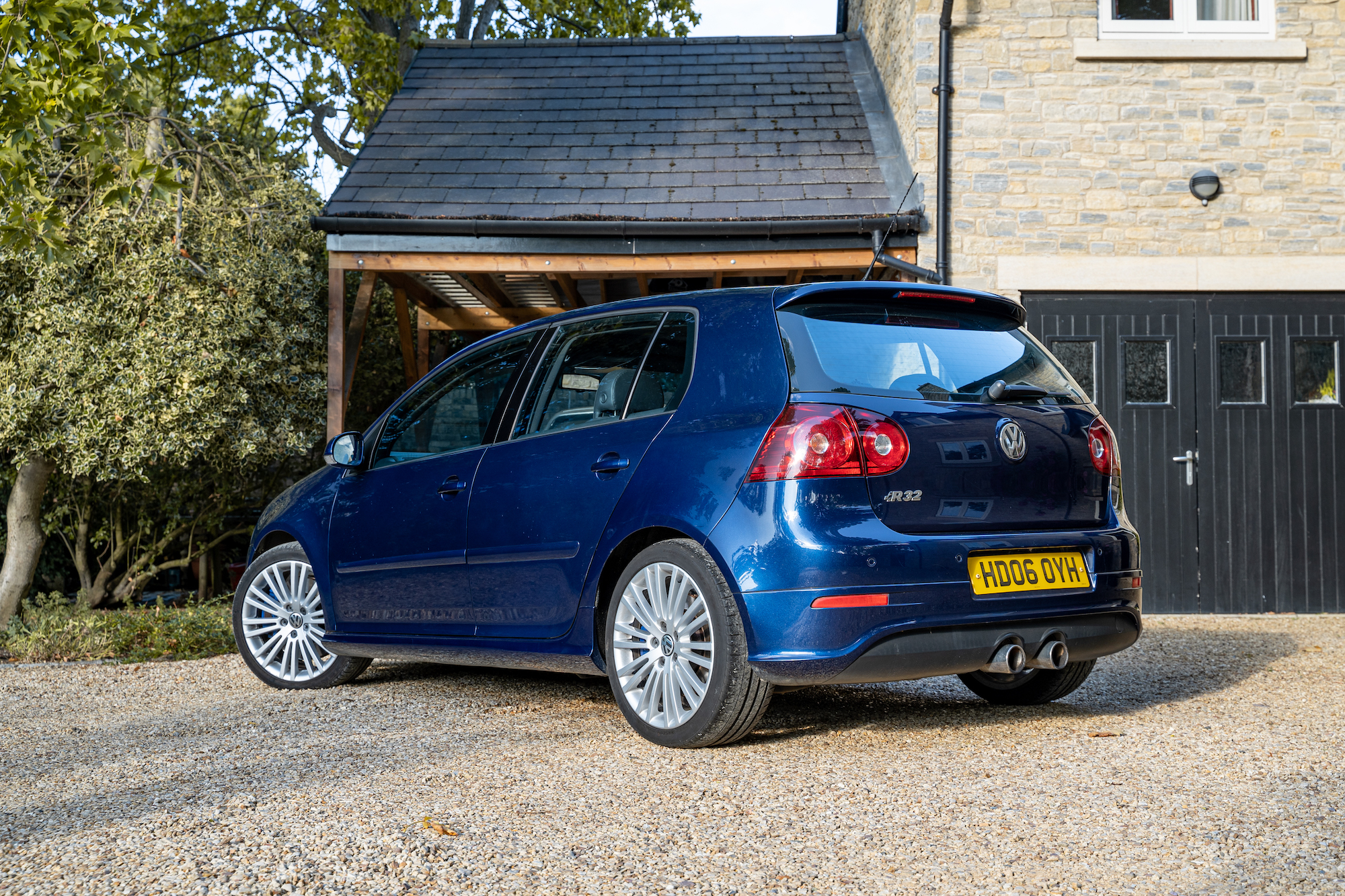 2006 VOLKSWAGEN GOLF (MK5) R32