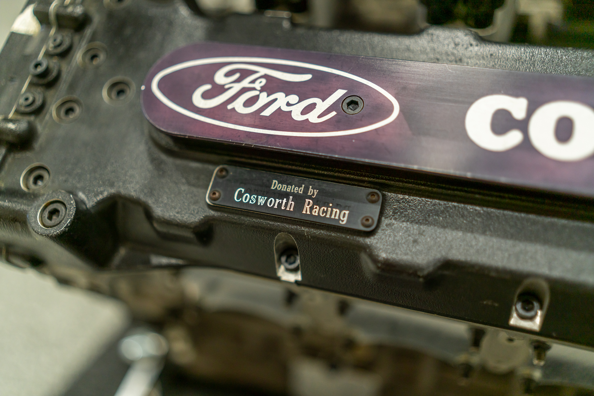 FORD COSWORTH DISPLAY ENGINE