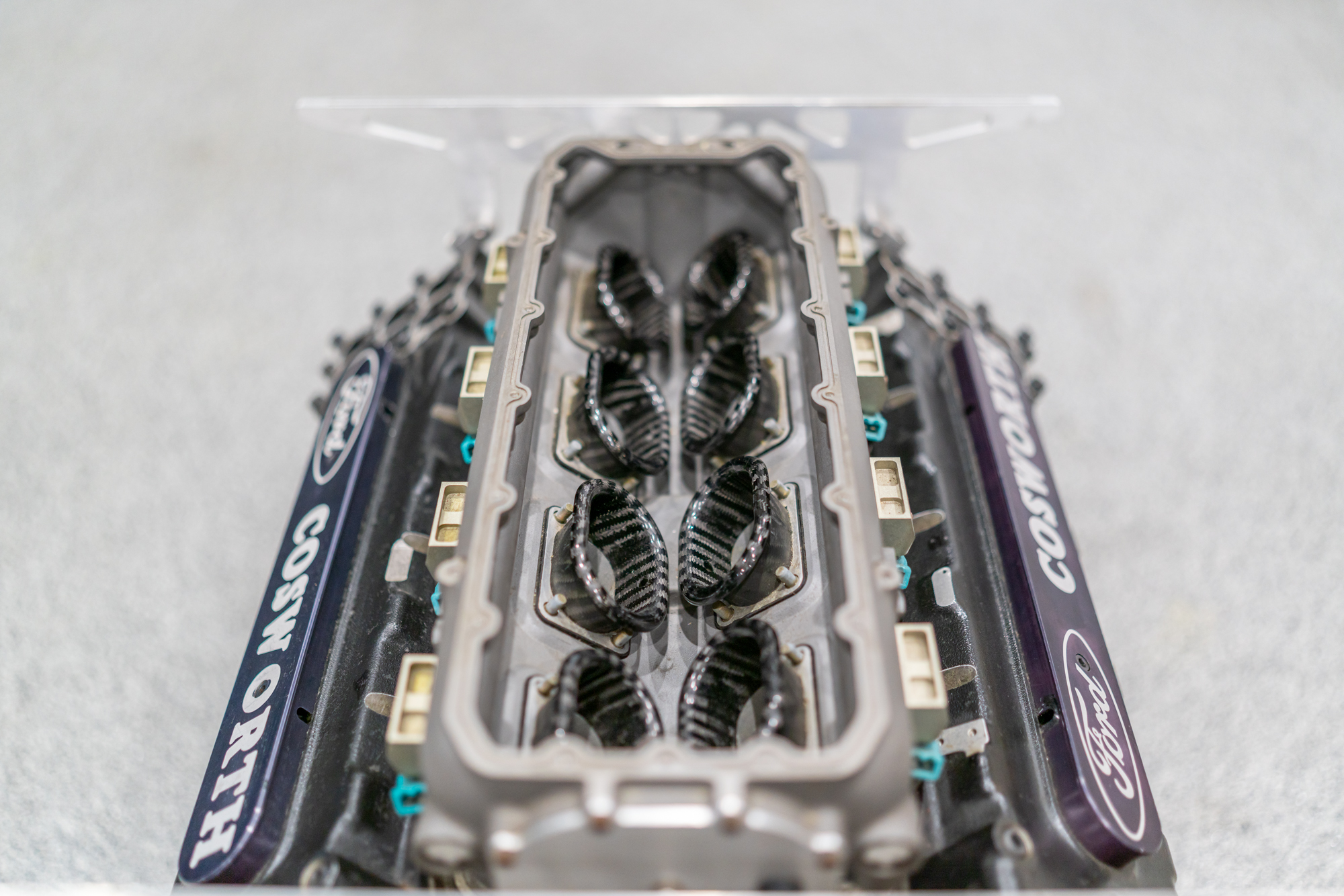 FORD COSWORTH DISPLAY ENGINE