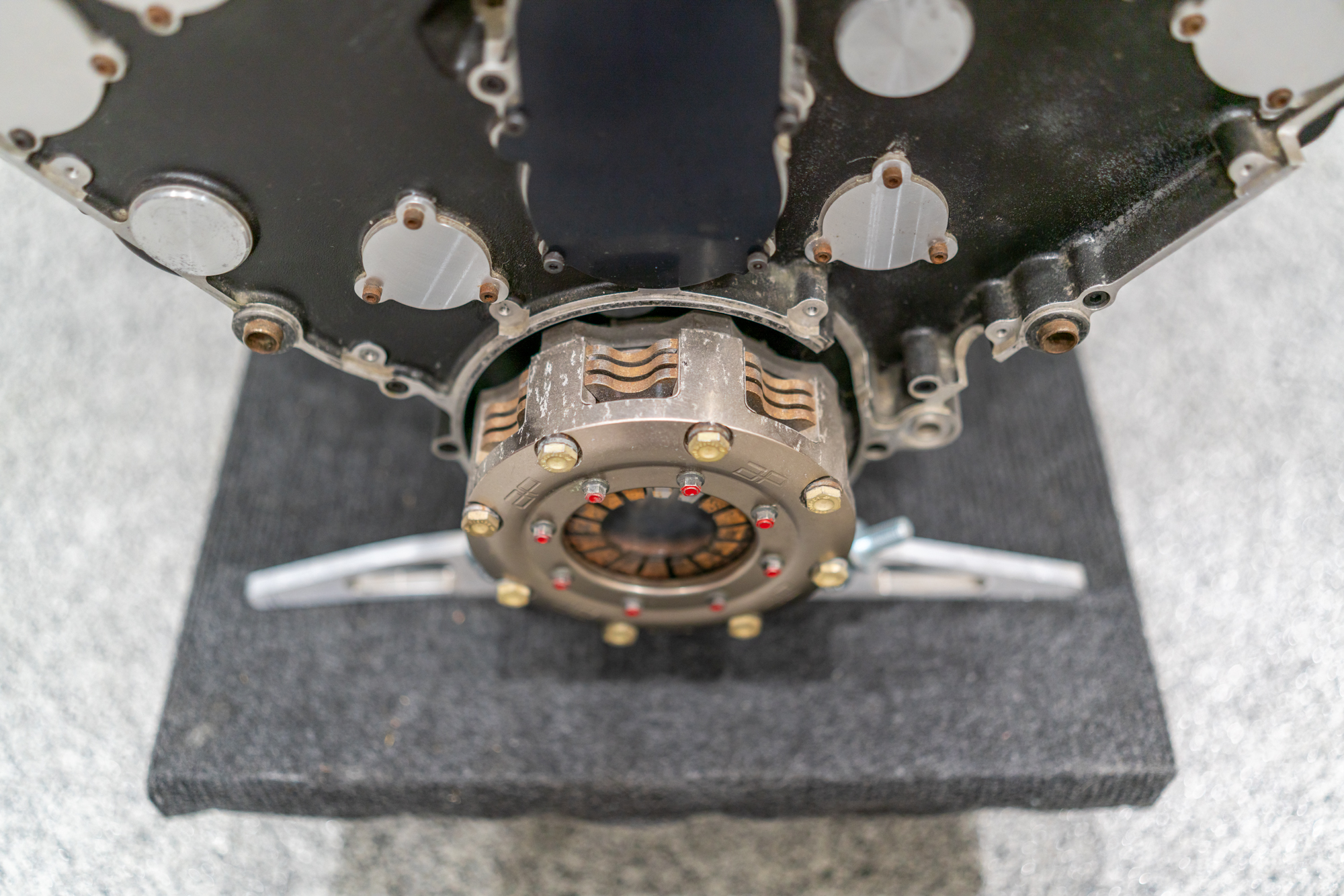 FORD COSWORTH DISPLAY ENGINE