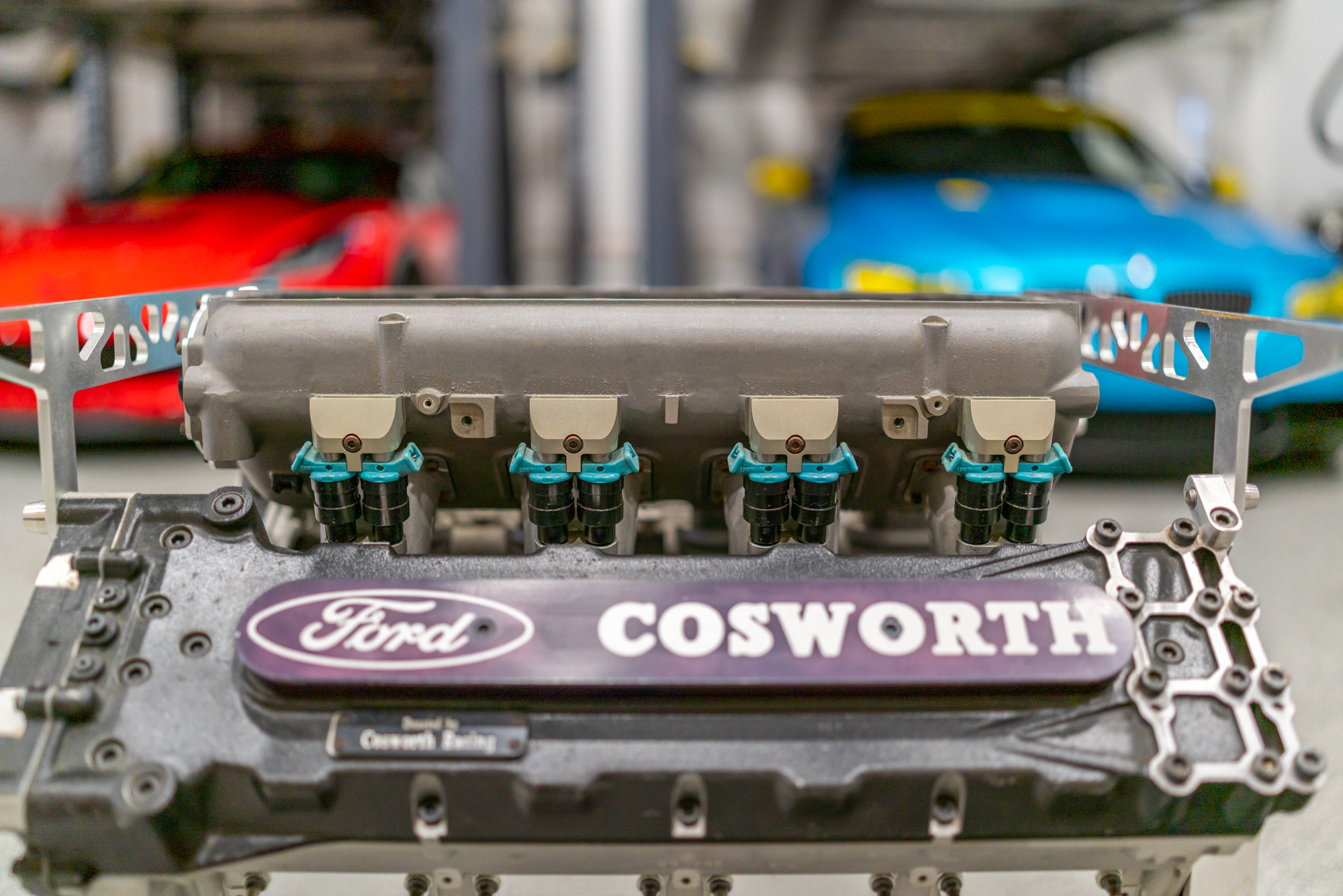 FORD COSWORTH DISPLAY ENGINE