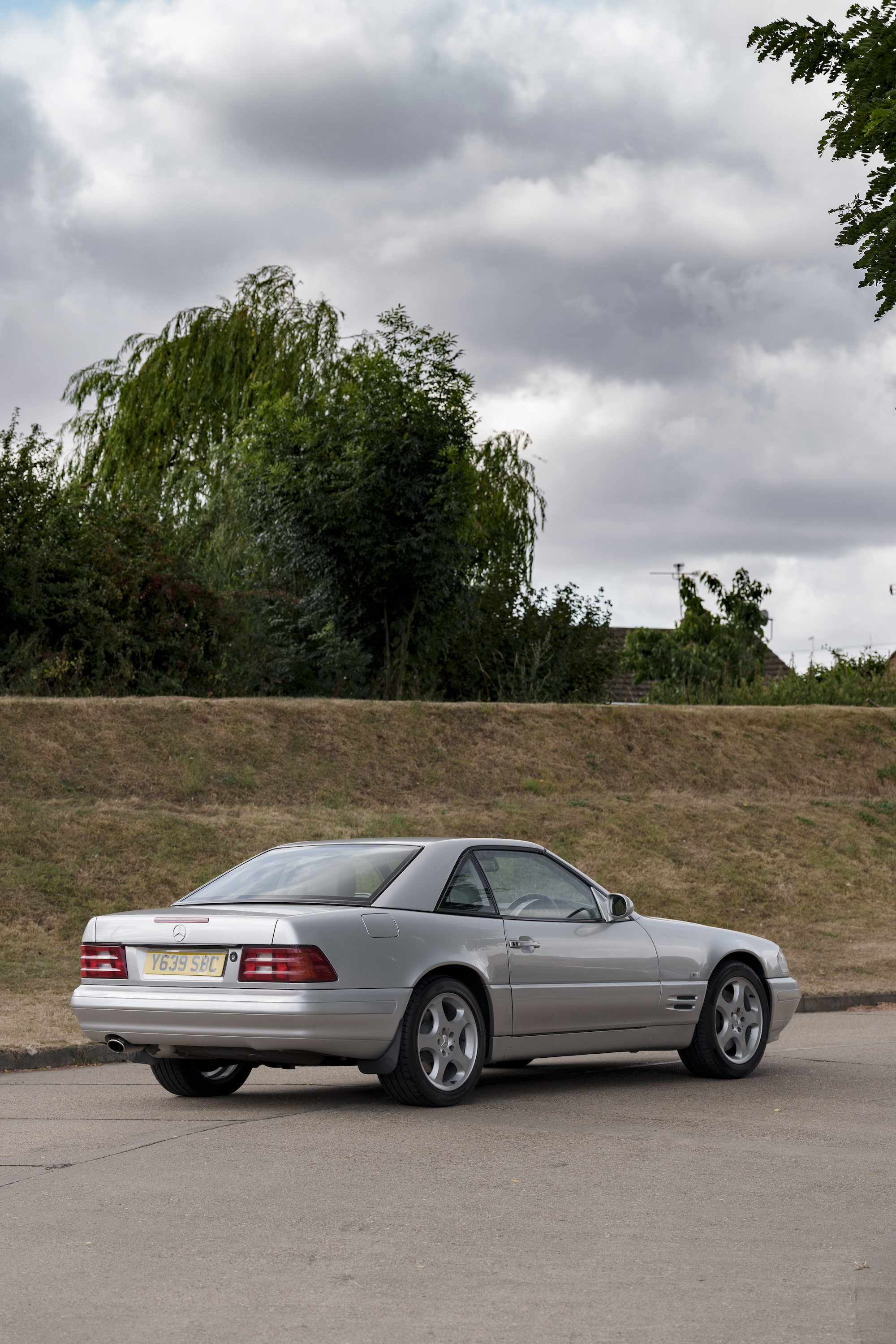 2001 MERCEDES-BENZ (R129) SL320 - 28,668 MILES for sale by auction in ...