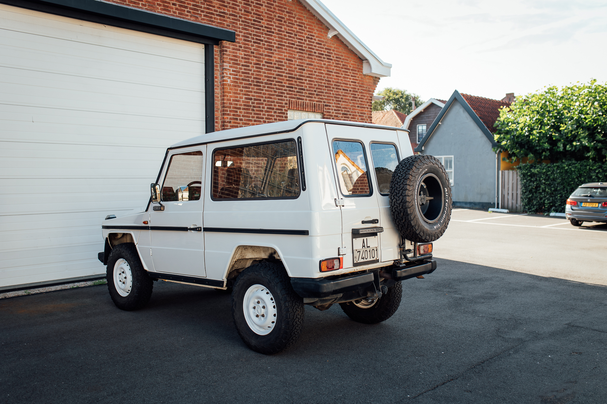 1981 MERCEDES-BENZ (W460) 240 GD SWB