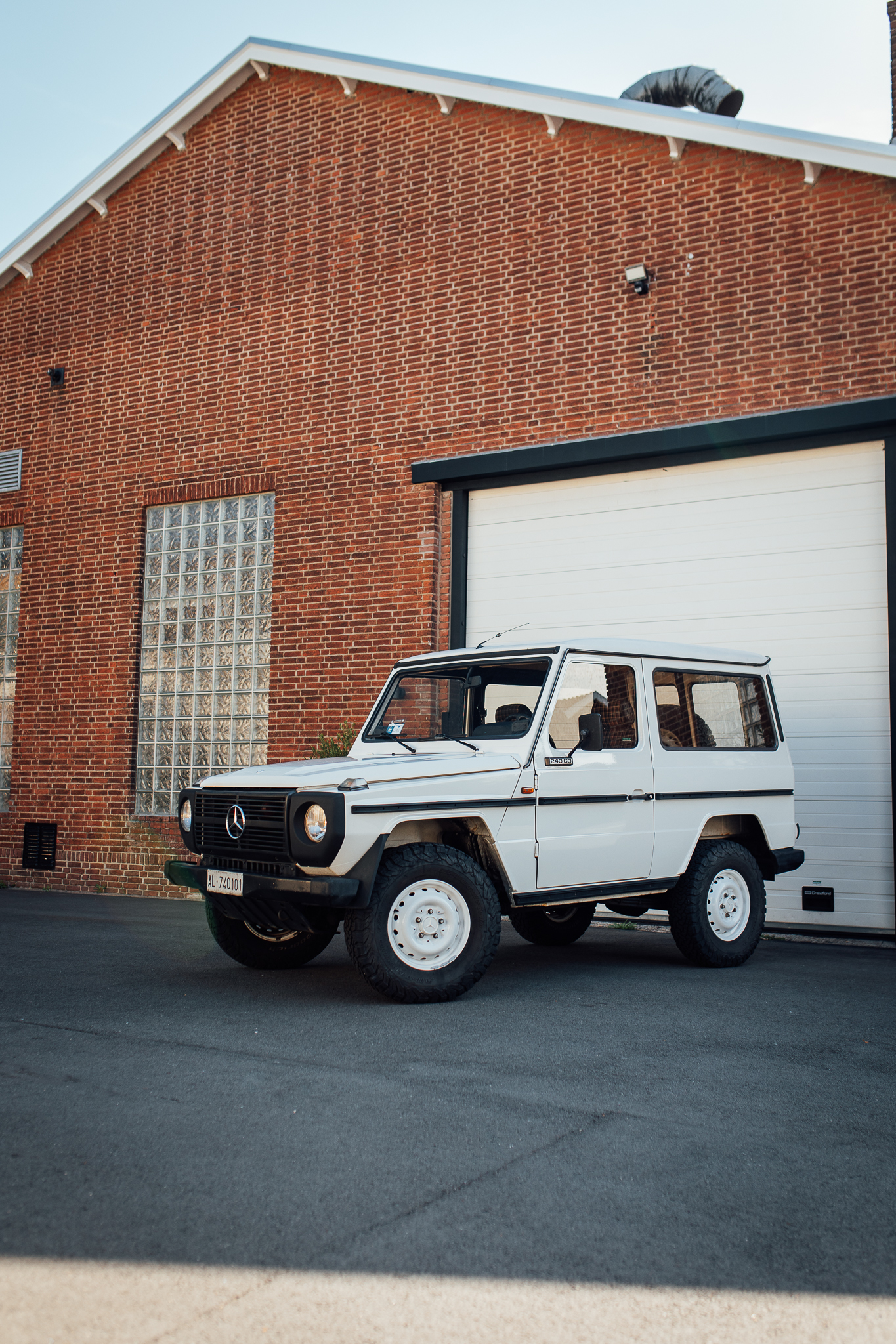 1981 MERCEDES-BENZ (W460) 240 GD SWB