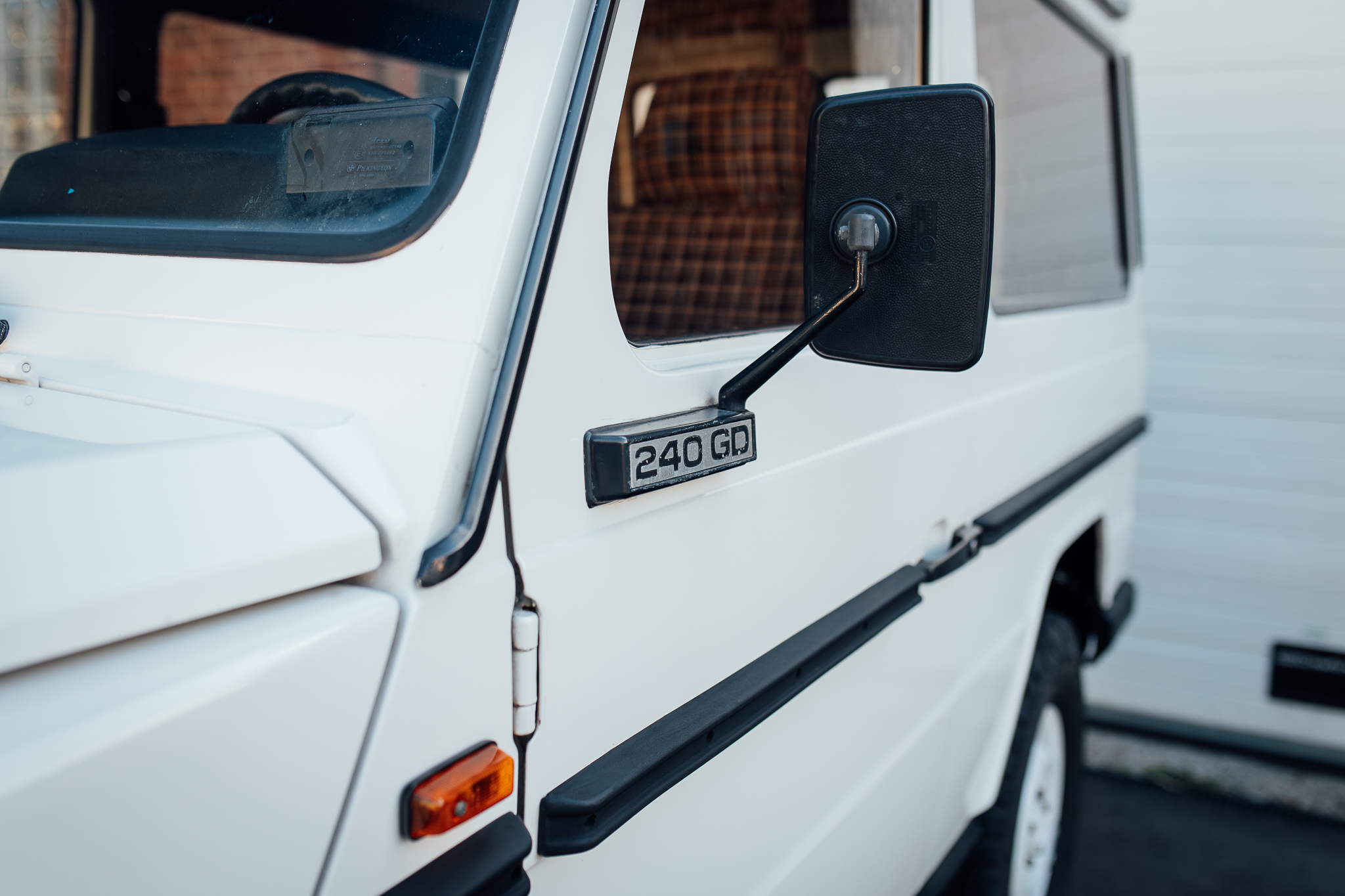 1981 MERCEDES-BENZ (W460) 240 GD SWB