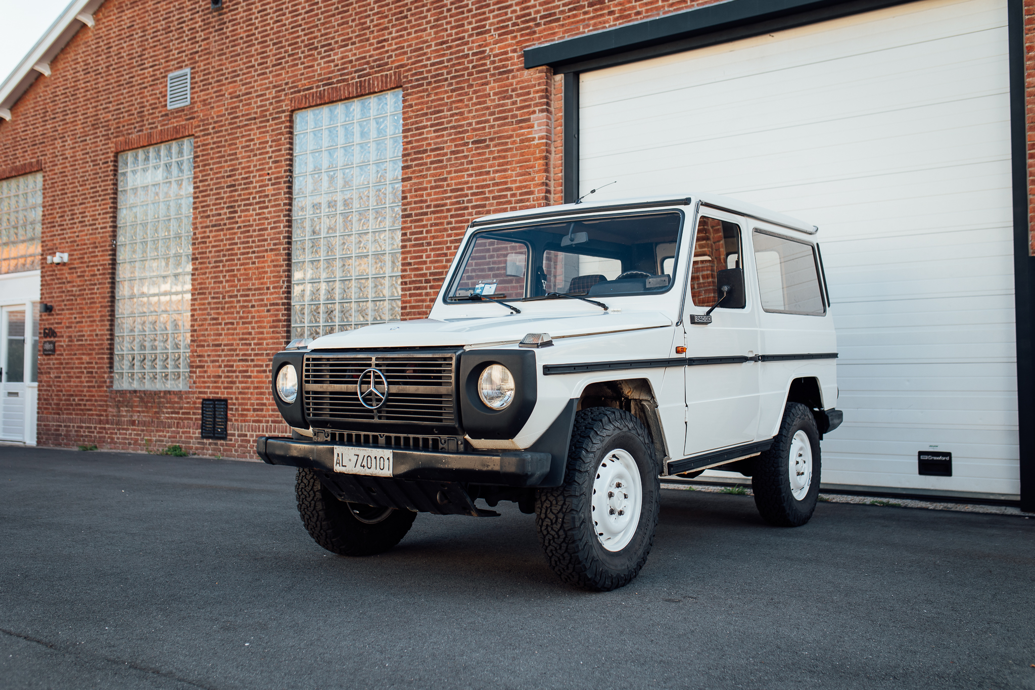 1981 MERCEDES-BENZ (W460) 240 GD SWB