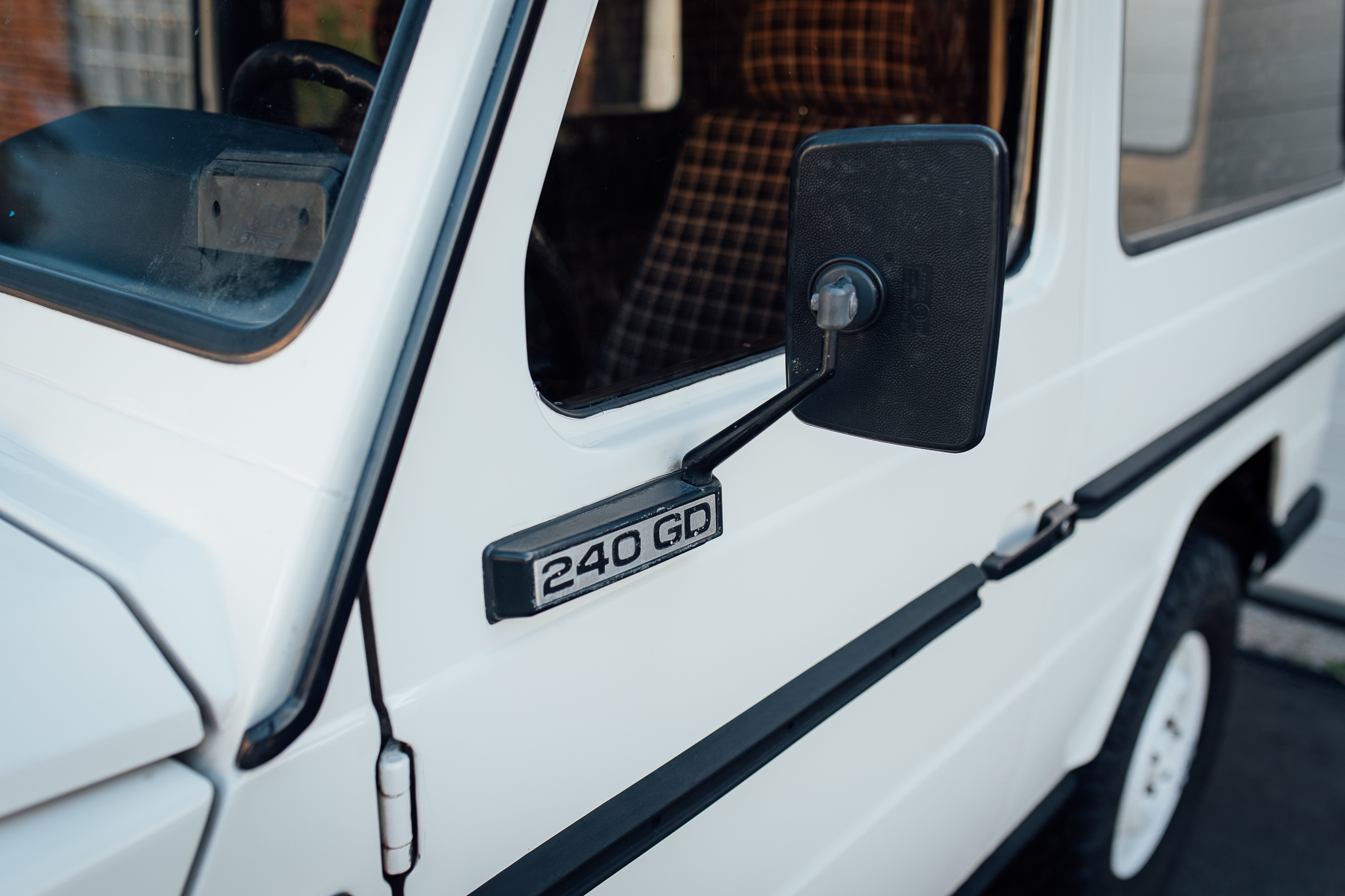 1981 MERCEDES-BENZ (W460) 240 GD SWB