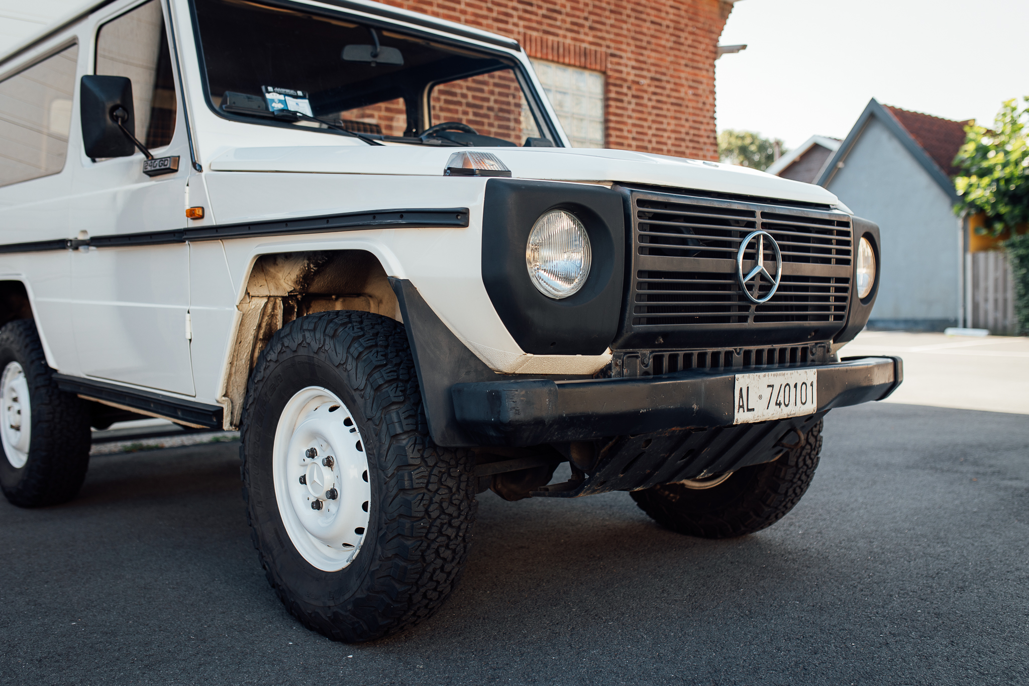 1981 MERCEDES-BENZ (W460) 240 GD SWB