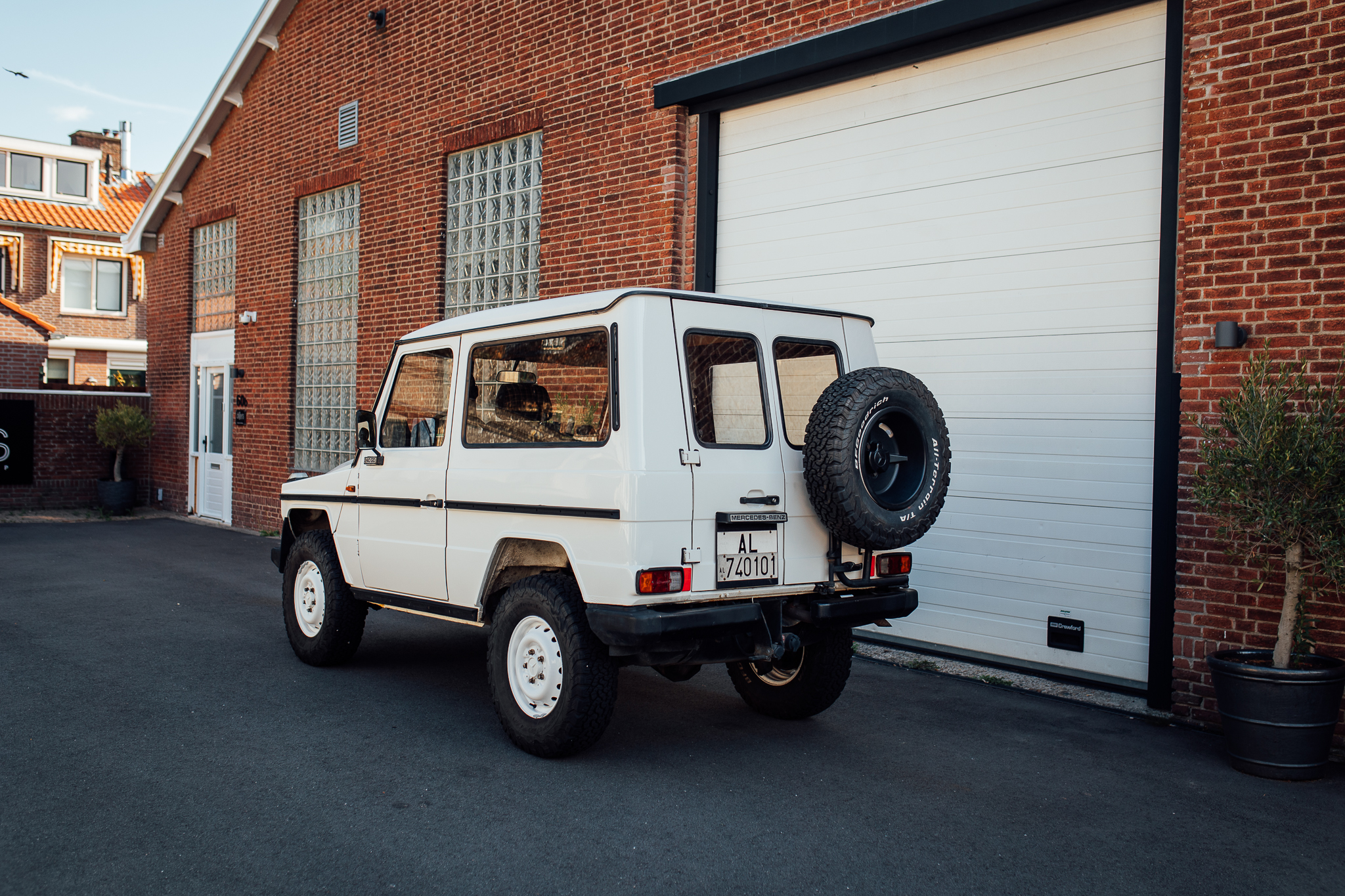 1981 MERCEDES-BENZ (W460) 240 GD SWB