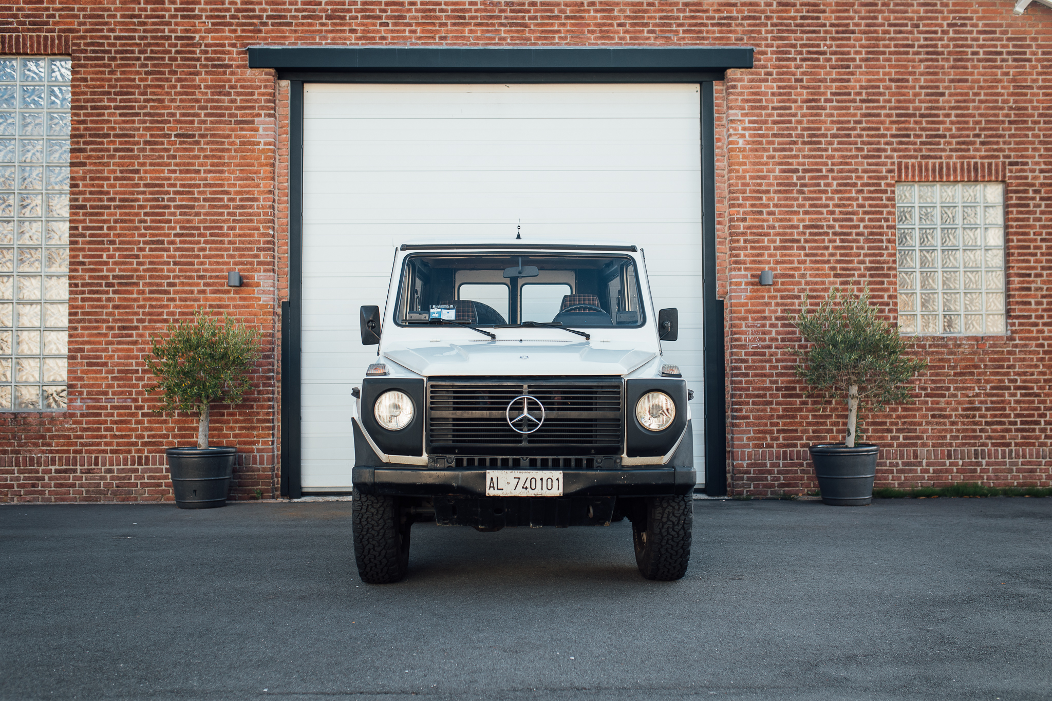 1981 MERCEDES-BENZ (W460) 240 GD SWB