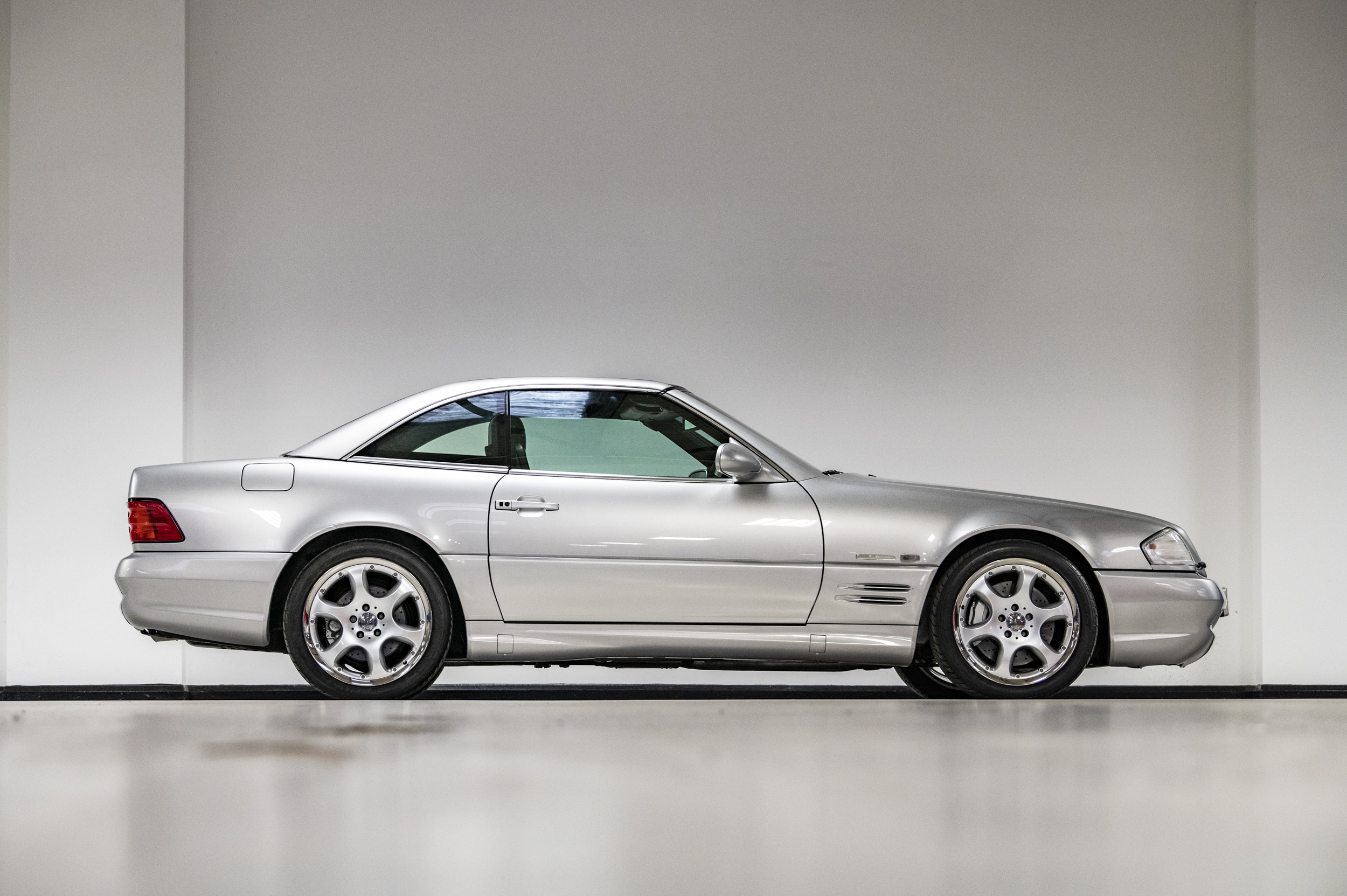 2001 MERCEDES-BENZ (R129) SL 500 'SILVER ARROW' - 6,090 miles