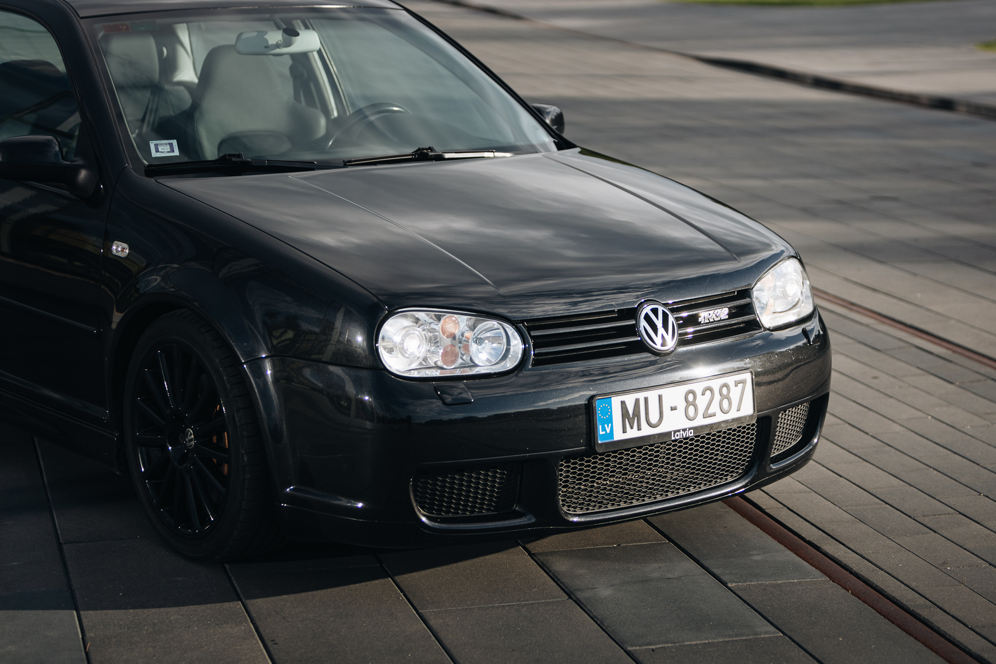 2002 VOLKSWAGEN GOLF (MK4) R32