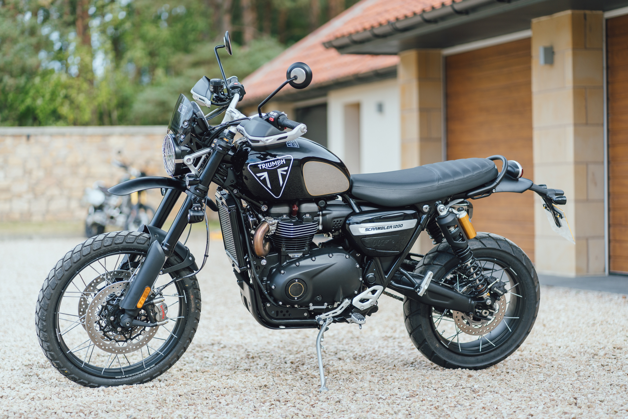 2020 TRIUMPH SCRAMBLER 1200 'BOND EDITION' - 37 MILES