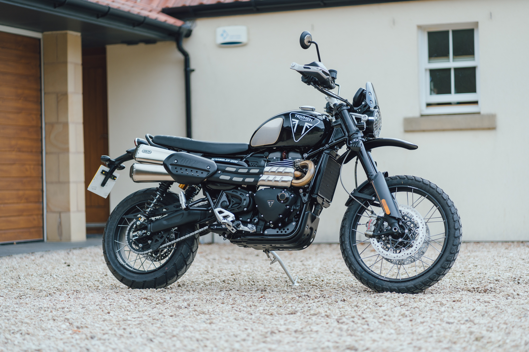 2020 TRIUMPH SCRAMBLER 1200 'BOND EDITION' - 37 MILES